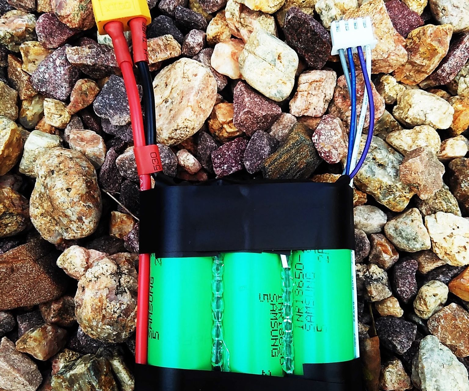 How to Make Your Own Quadcopter Battery : 11 Steps (with Pictures ...