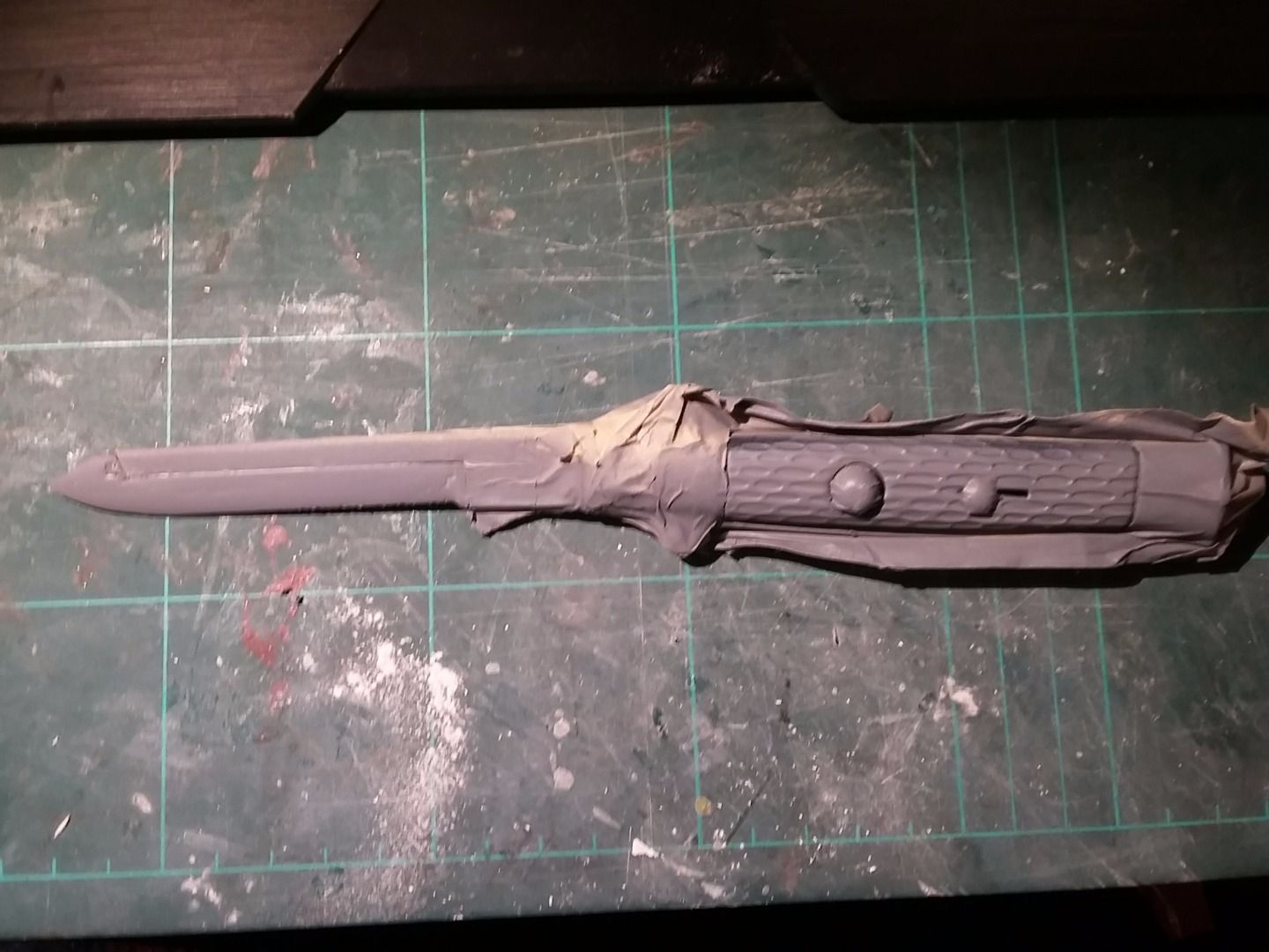 Switchblade [Prop] : 4 Steps (with Pictures) - Instructables