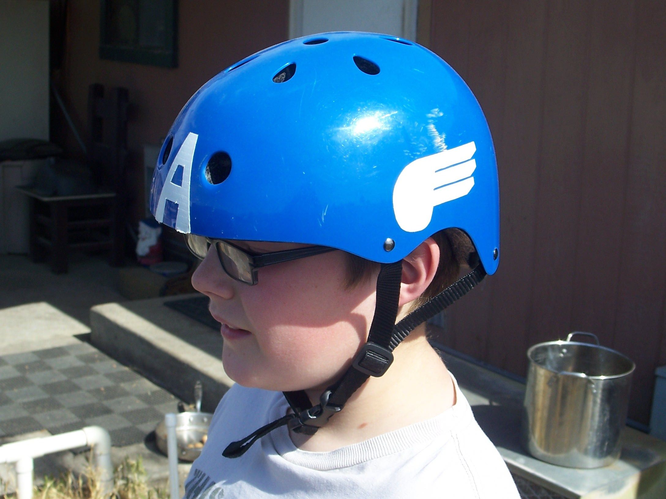 Art Deco Eagle Wings for Captain America Helmet : 5 Steps (with ...