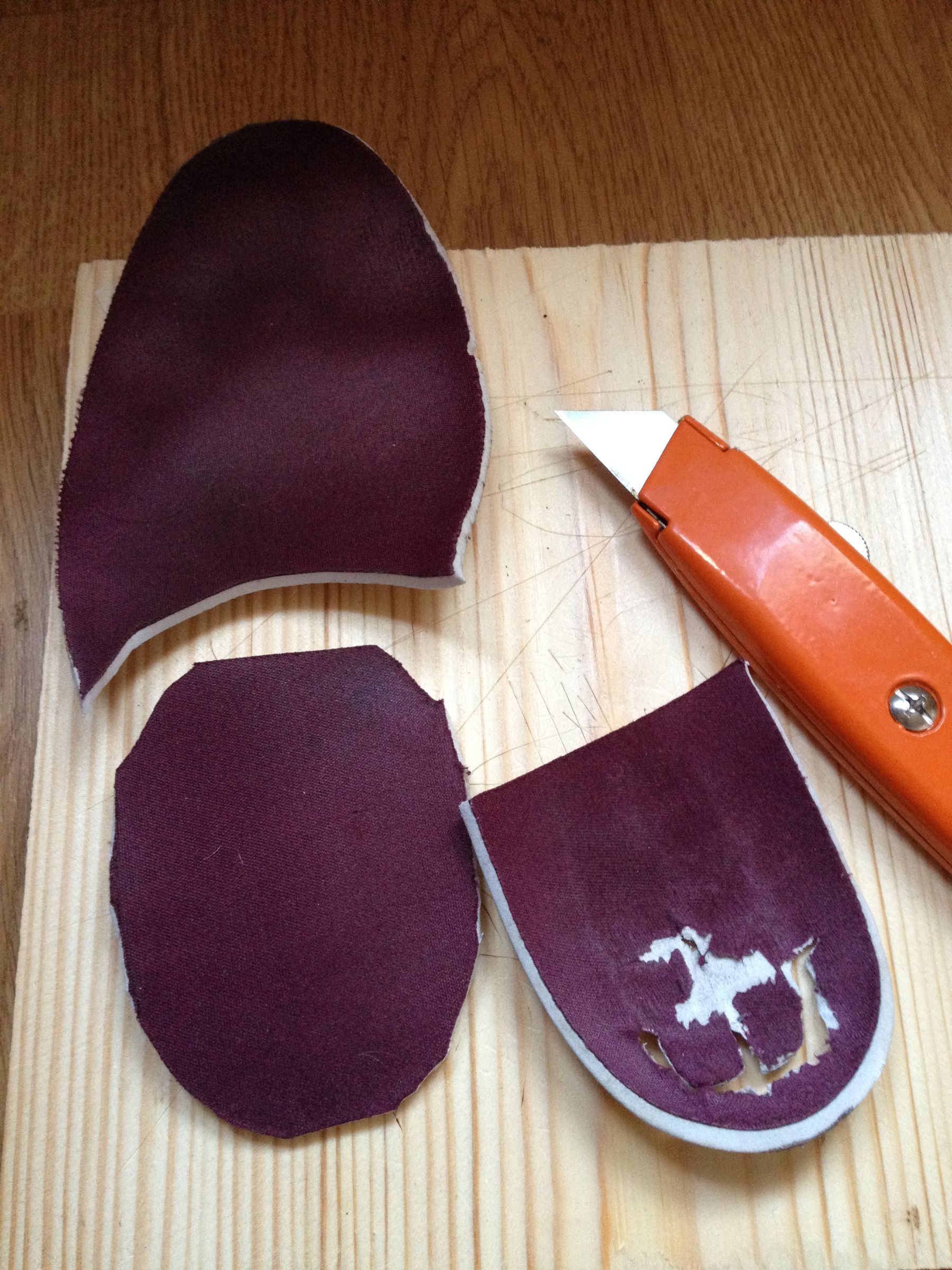 How to Cheaply Replace Worn Insole and Make It Last : 3 Steps ...