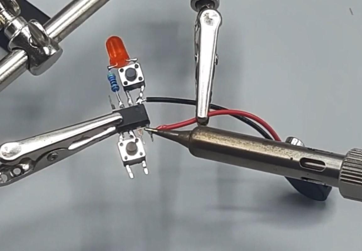 Simple Click on Click Off Circuit : 6 Steps (with Pictures) - Instructables