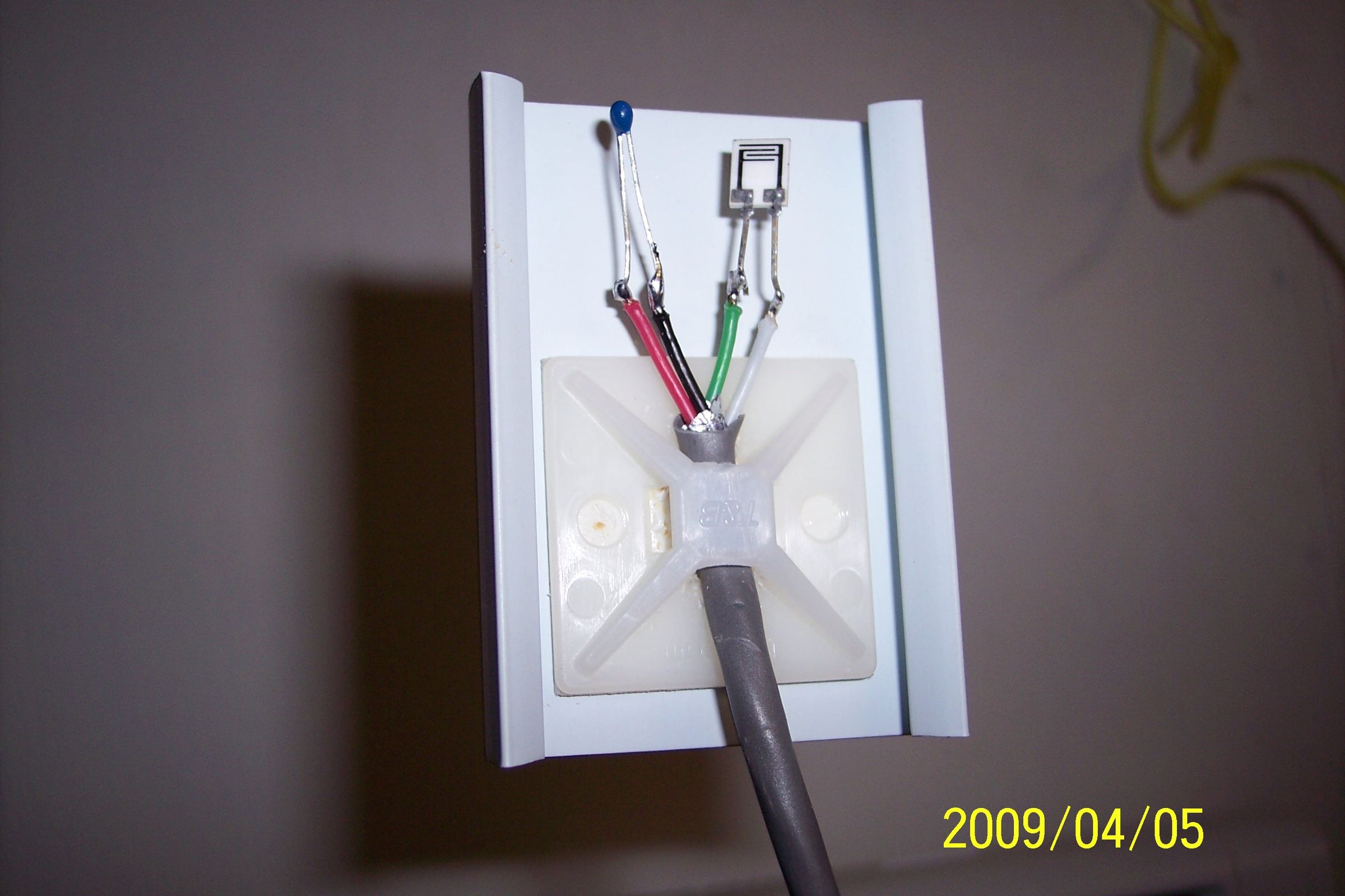 An Easy-to-make, Energy-saving Piano Humidity Control System ...