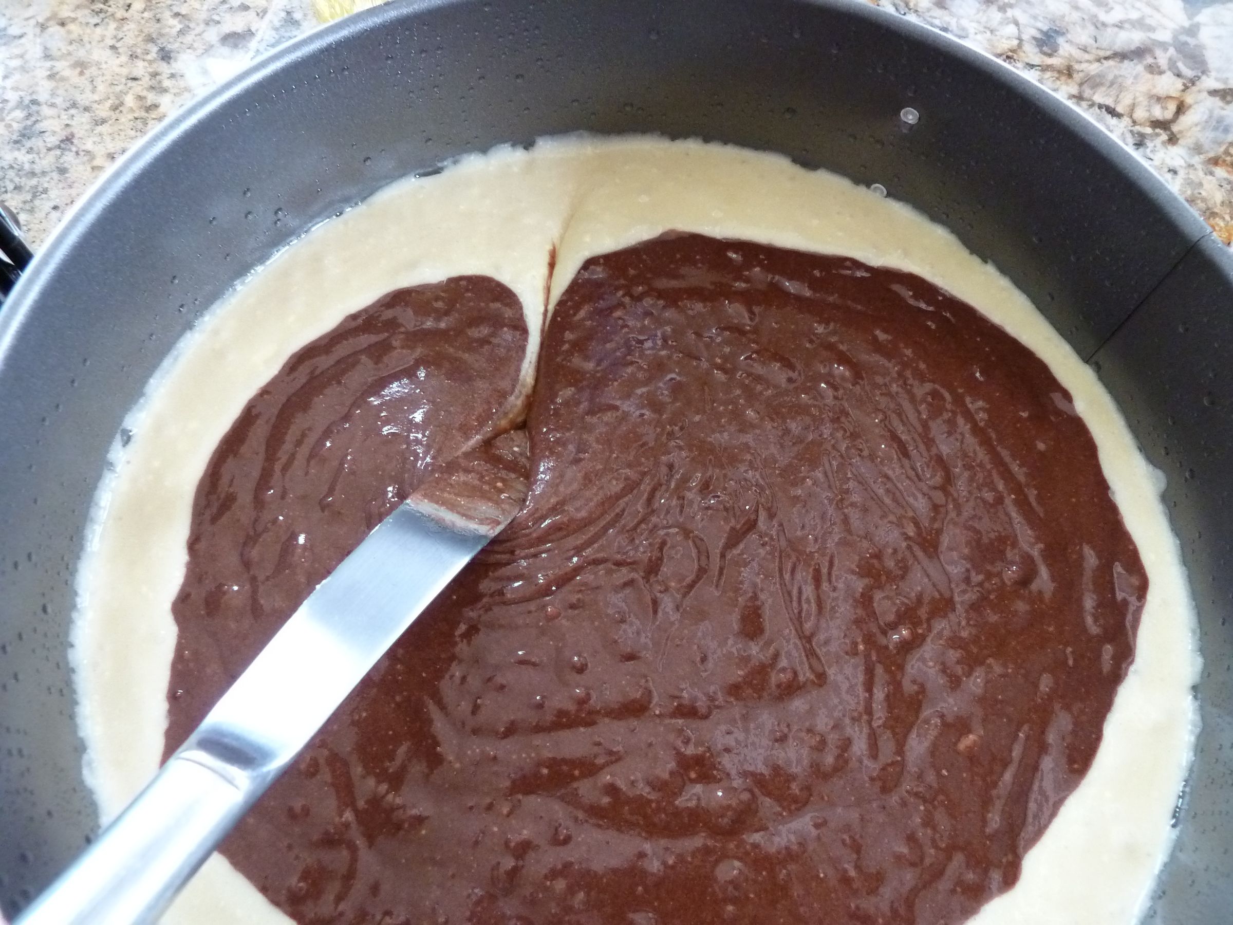 Chocolate Vanilla Swirl Cake : 5 Steps - Instructables