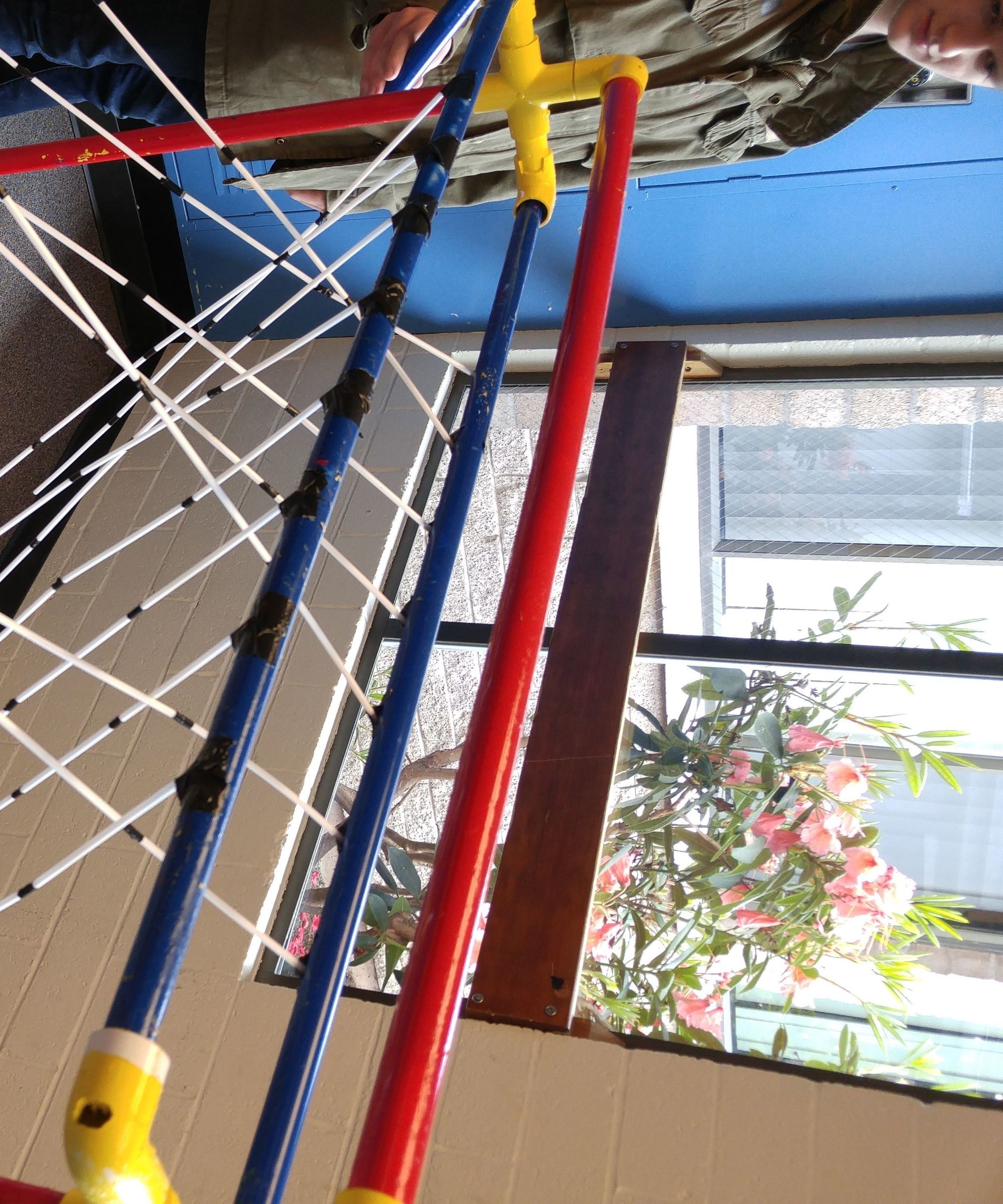 The Coat Hanger : 4 Steps (with Pictures) - Instructables