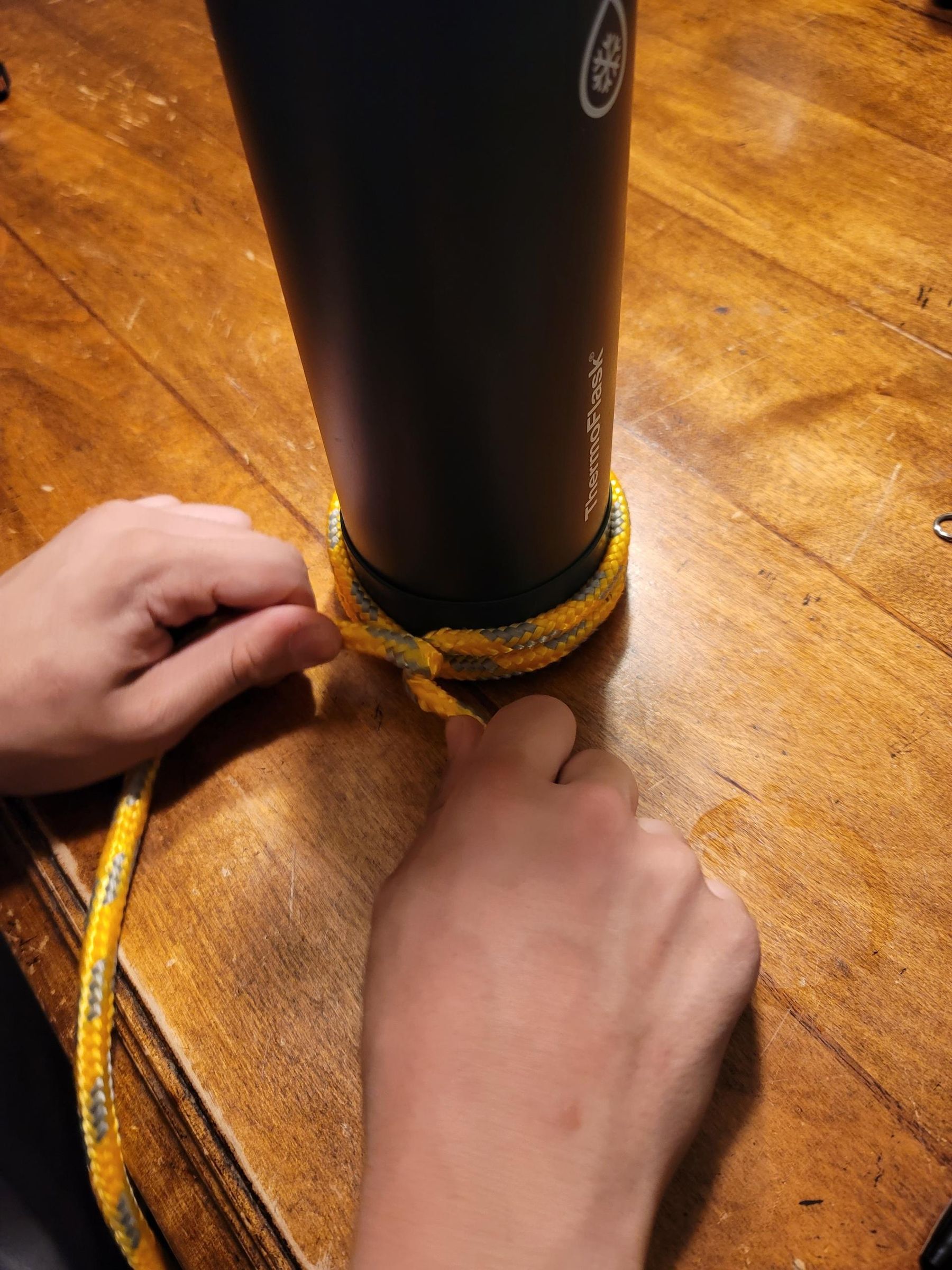 6 Step Water Bottle Rope Wrap : 7 Steps (with Pictures) - Instructables