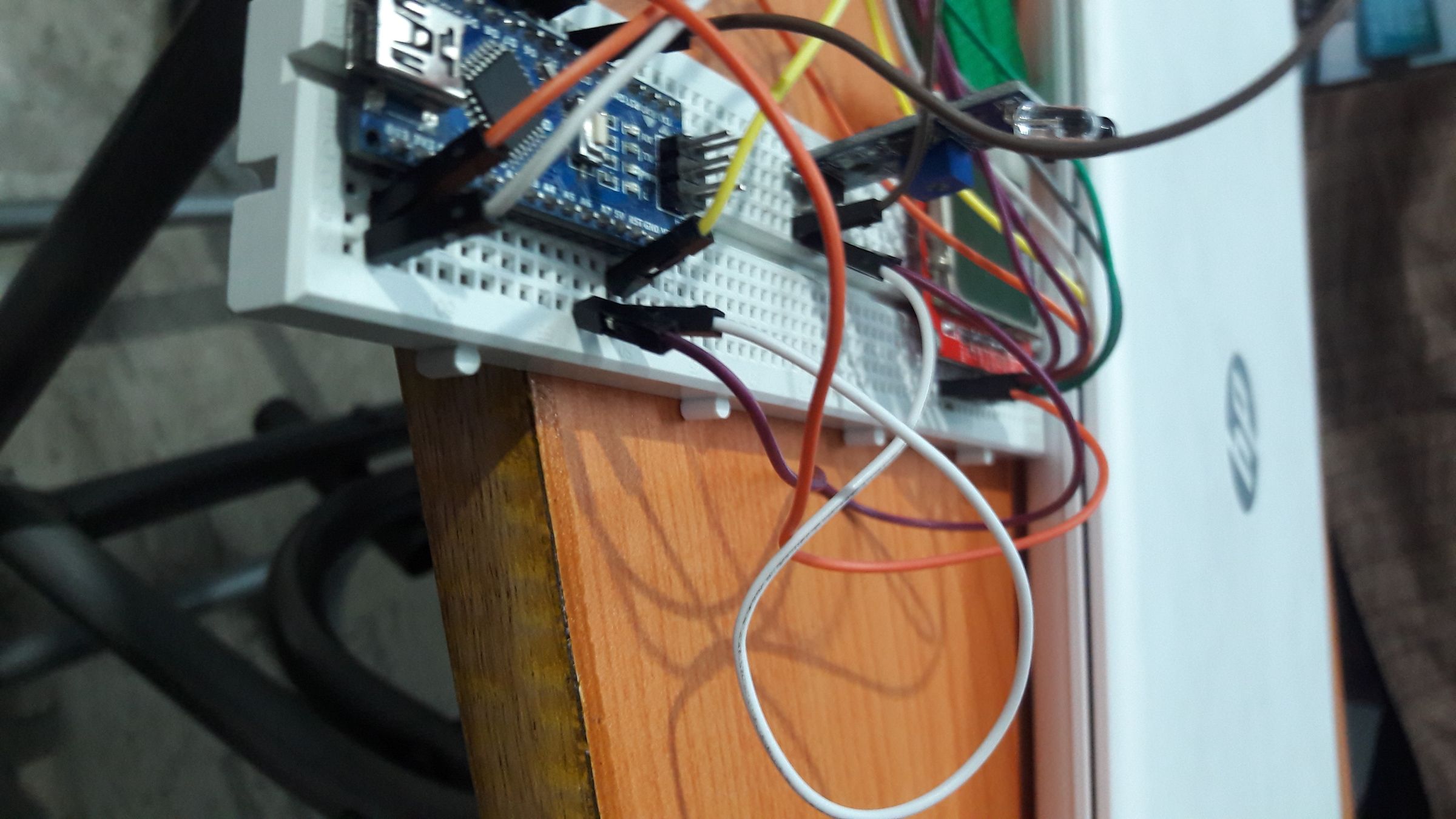 Nokia 5110 LCD With Infrared Sensor : 4 Steps - Instructables