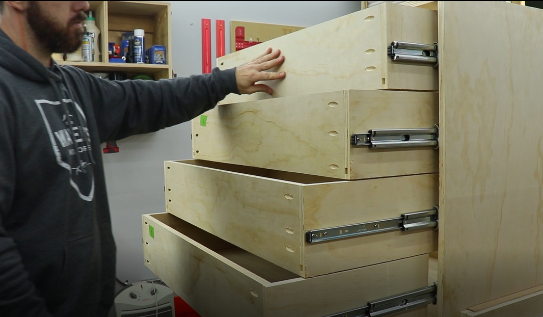 T-Track Assembly Table/Outfeed Table : 23 Steps - Instructables