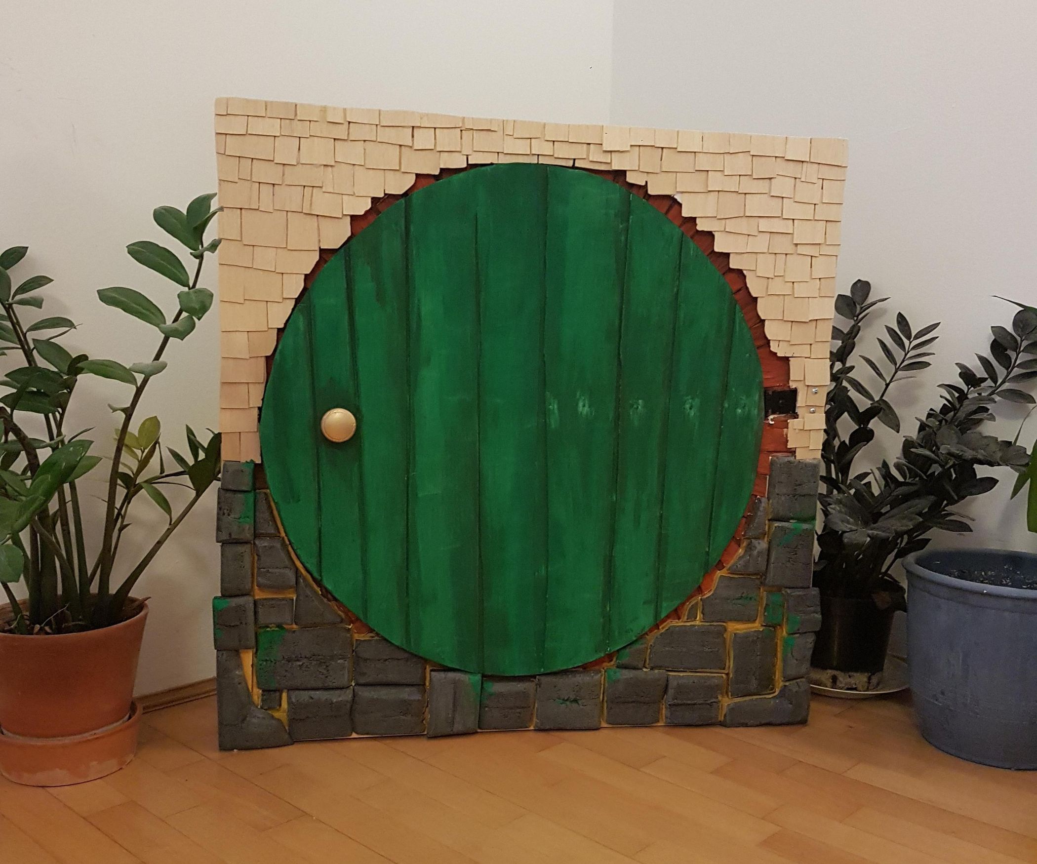 Hobbit-Cave Door for Children's Playcave : 4 Steps (with Pictures ...