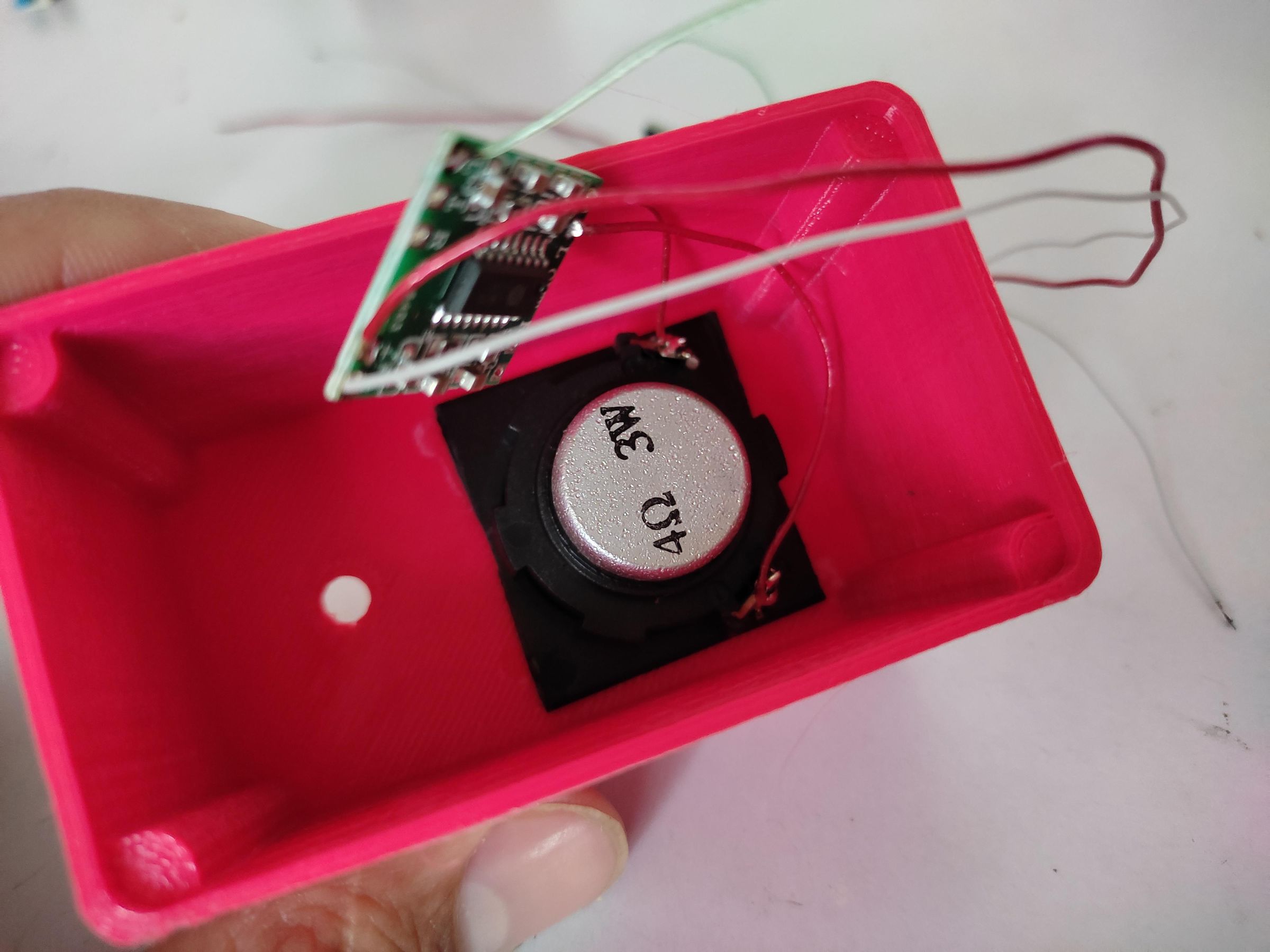 Diy 3D Printed Bluetooth Speakers From Old Earpods : 7 Steps (with ...