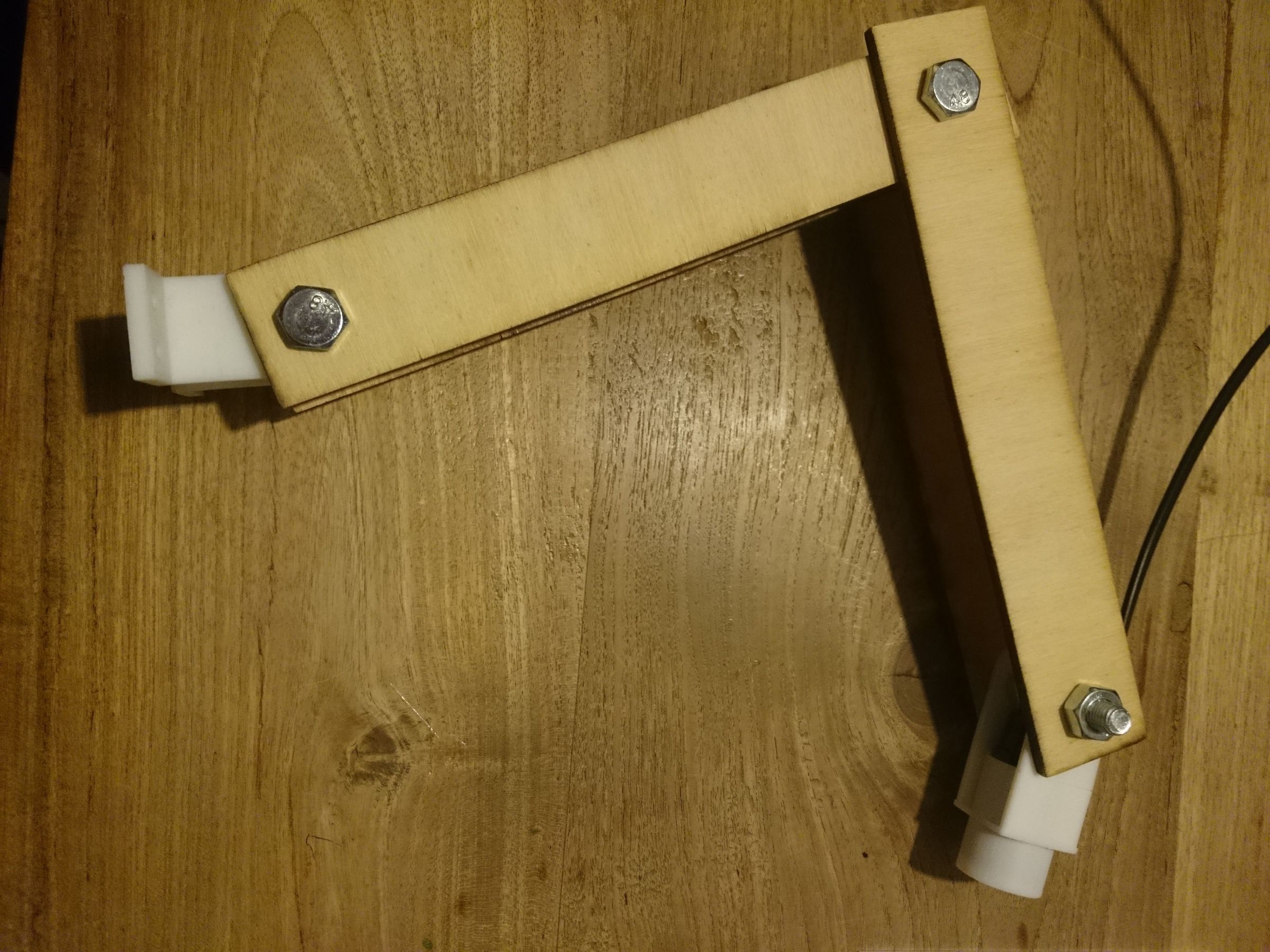 A Simple Lamp. : 7 Steps - Instructables