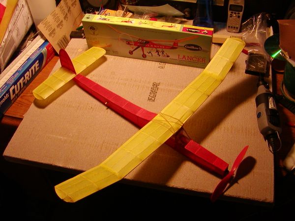 Covering a Model Airplane in Tissue : 6 Steps (with Pictures ...