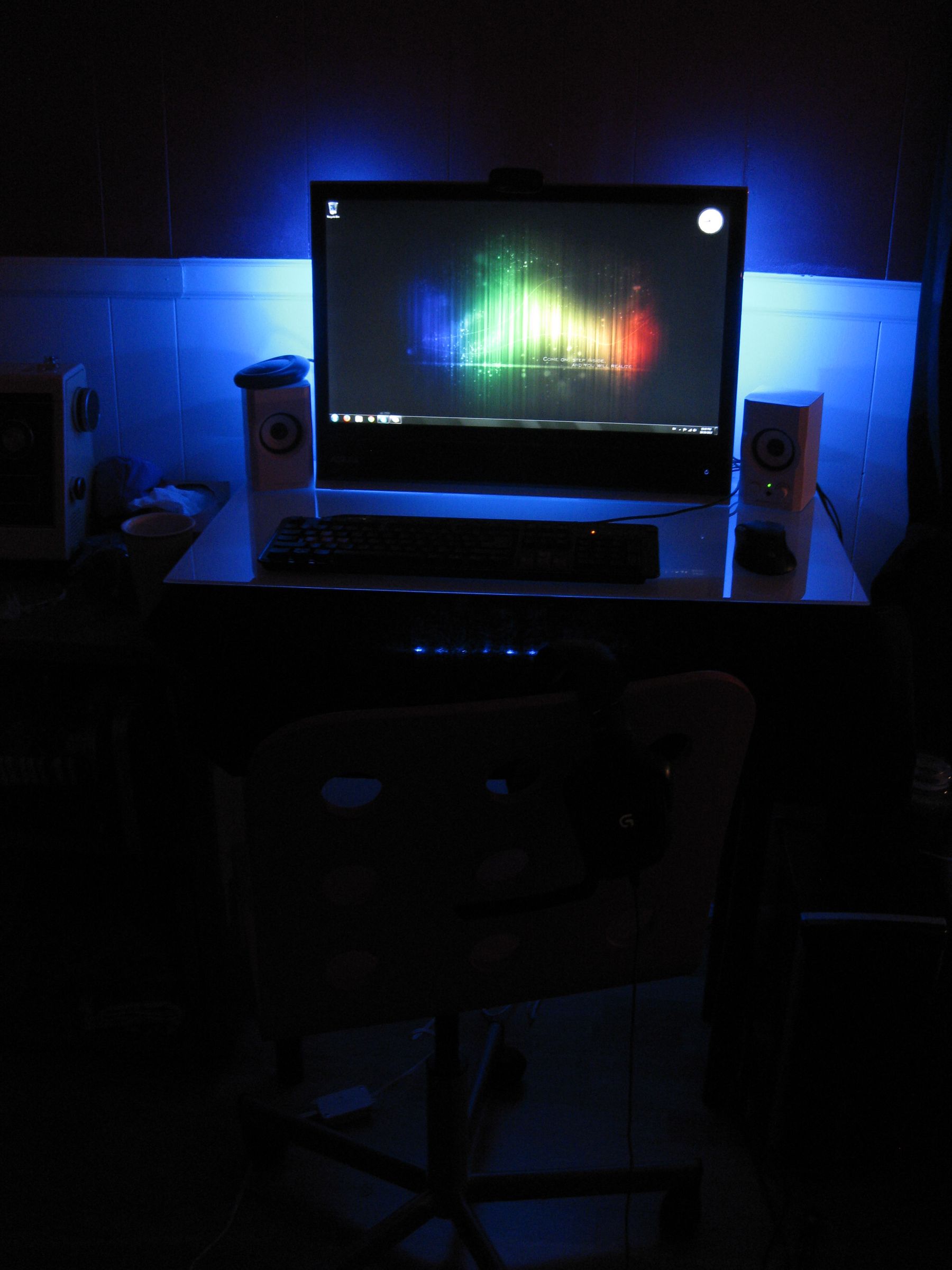 Glass Top Desk With Ambient/Bias Lighting : 6 Steps (with Pictures ...