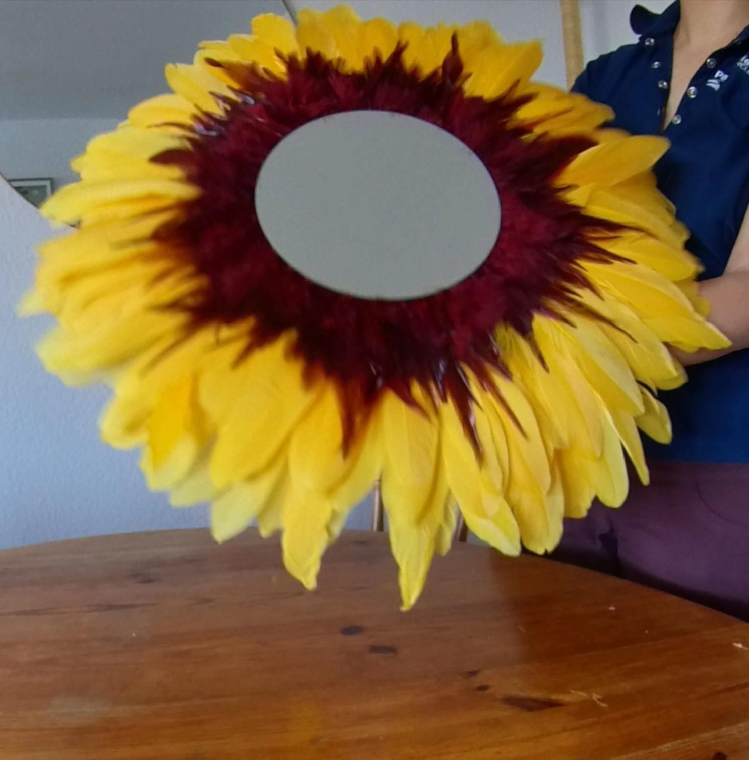 Jujuhat - Feathery Sunflower Mirror : 5 Steps (with Pictures ...