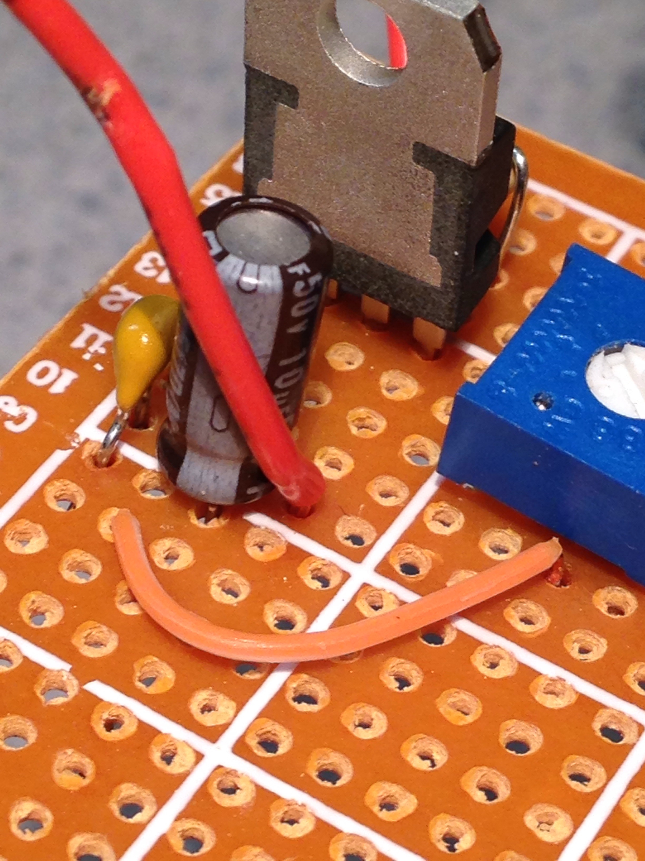 Wiring an Adjustable Voltage Regulator : 7 Steps - Instructables