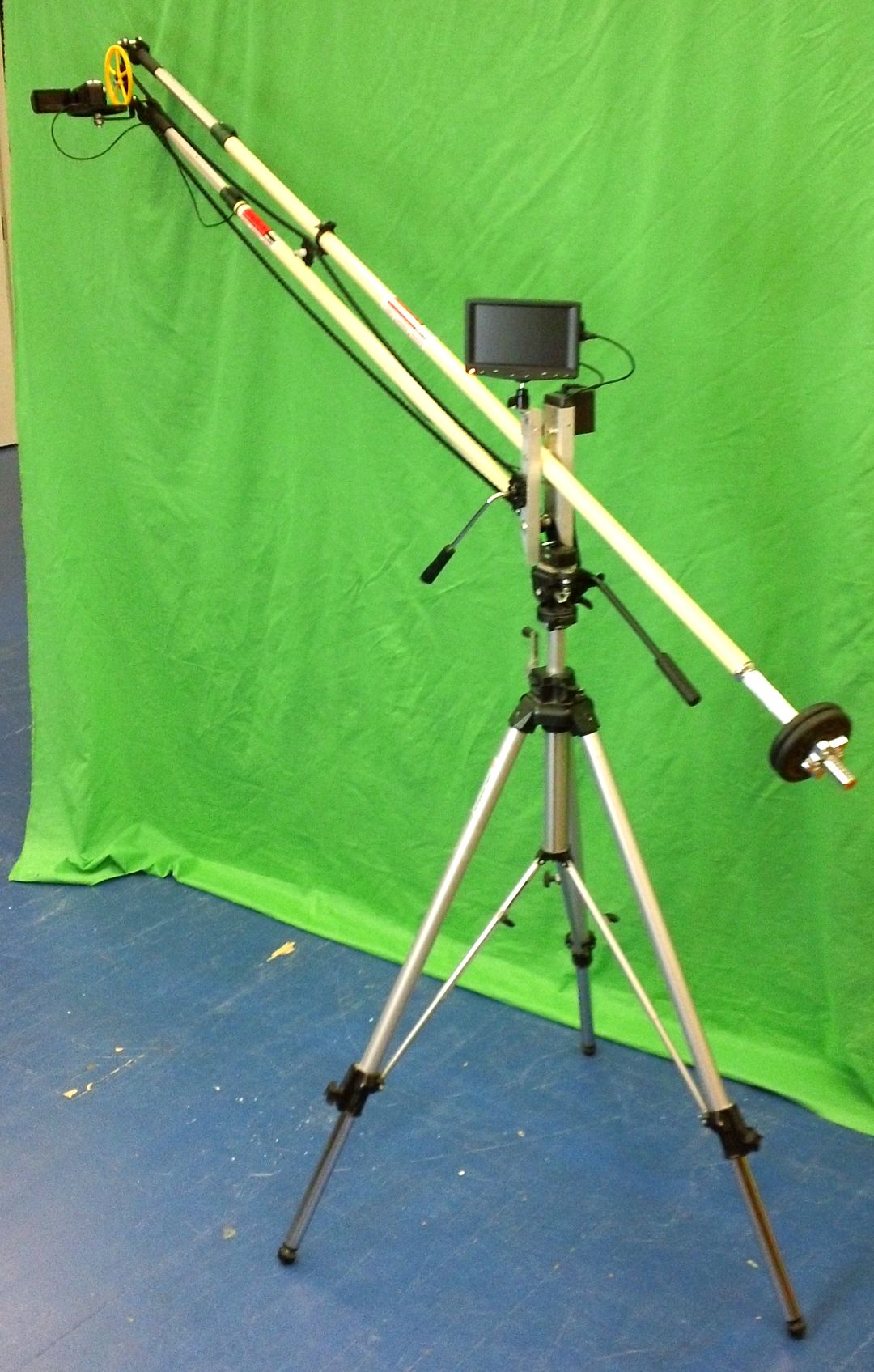 DIY Camera Crane - the Wooster Sherlock 1.0 : 7 Steps - Instructables