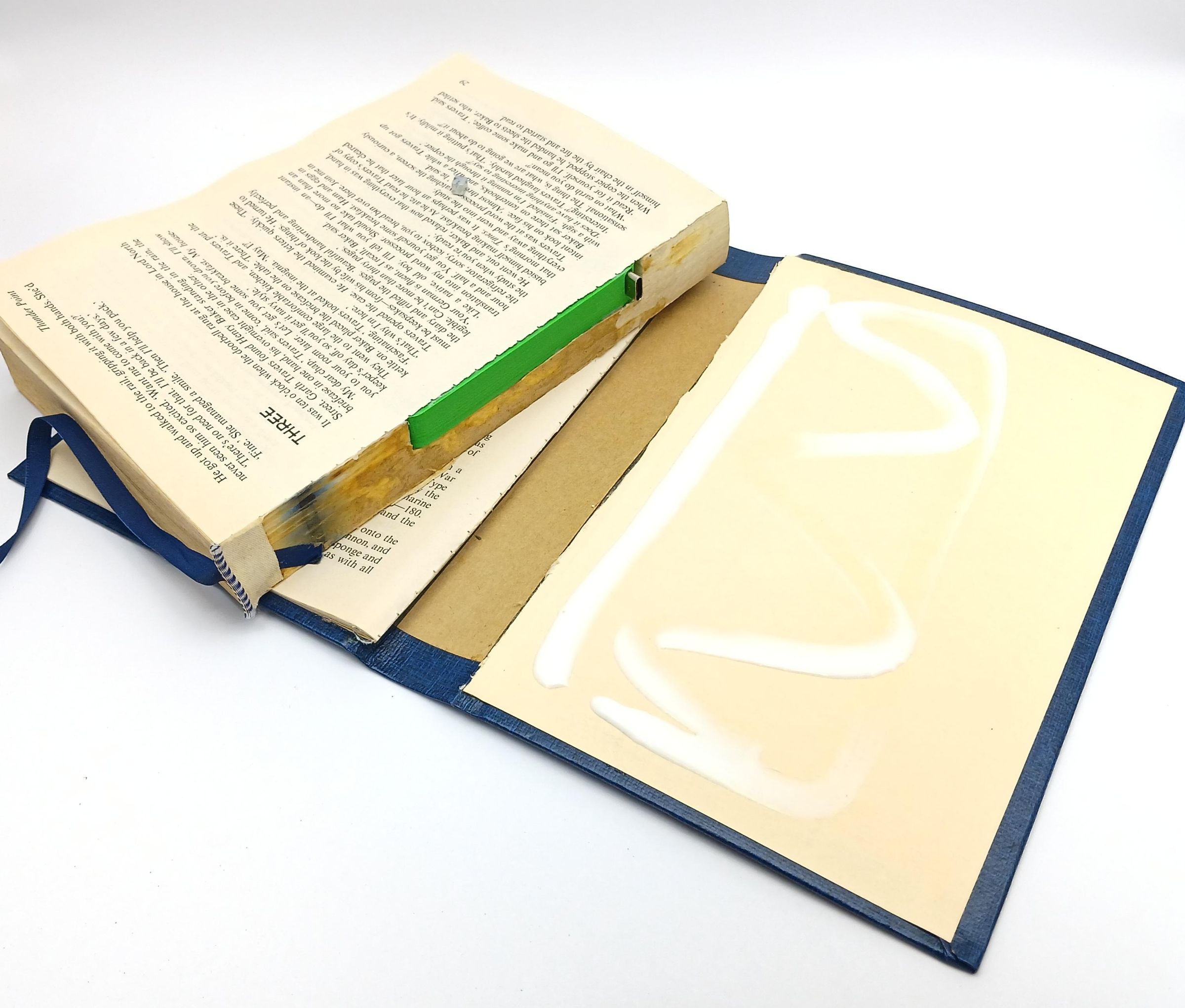 Make Your Own Burning Book Night Light! : 8 Steps (with Pictures ...