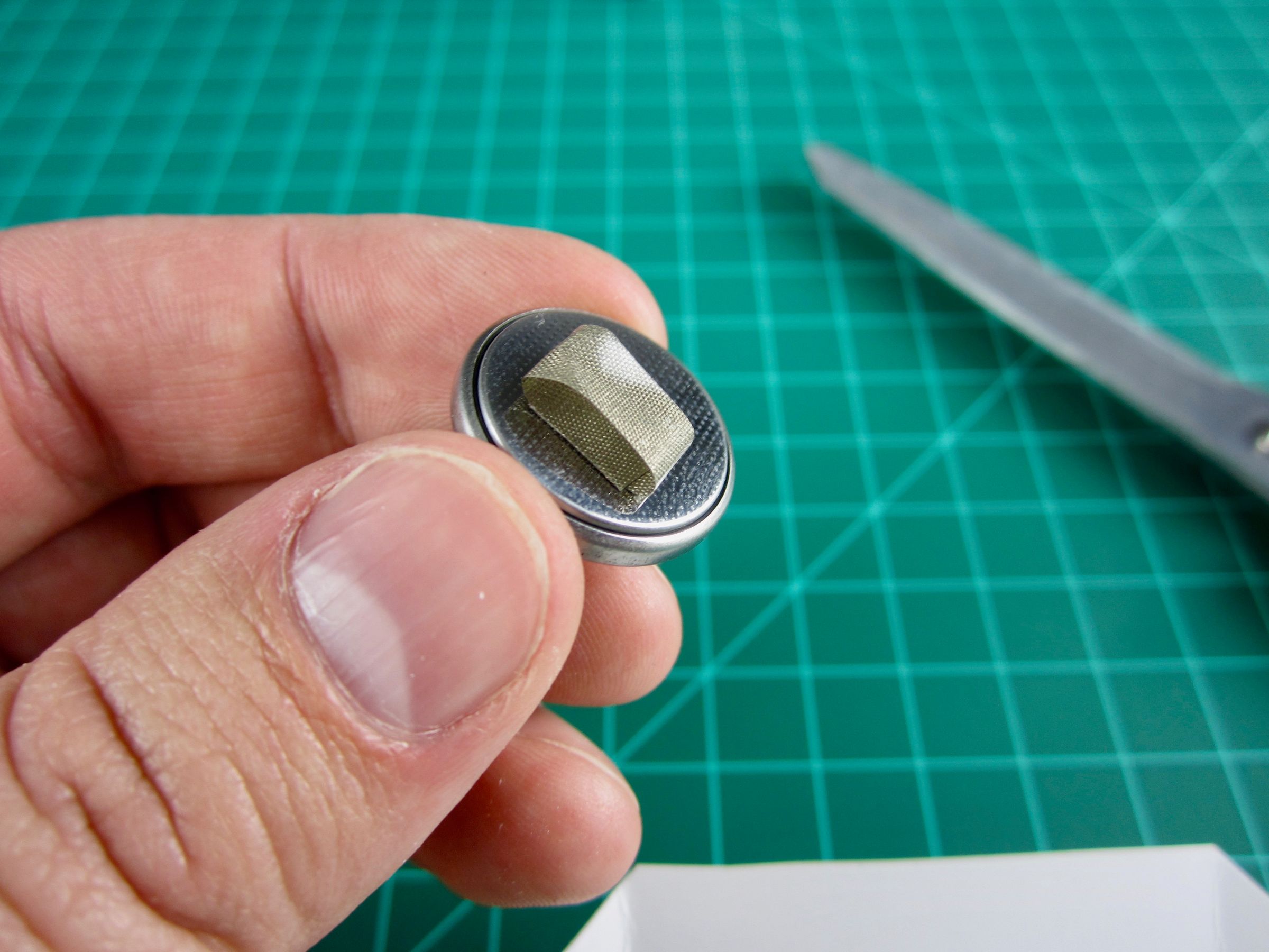 Move and Blink Paper Robot : 10 Steps (with Pictures) - Instructables