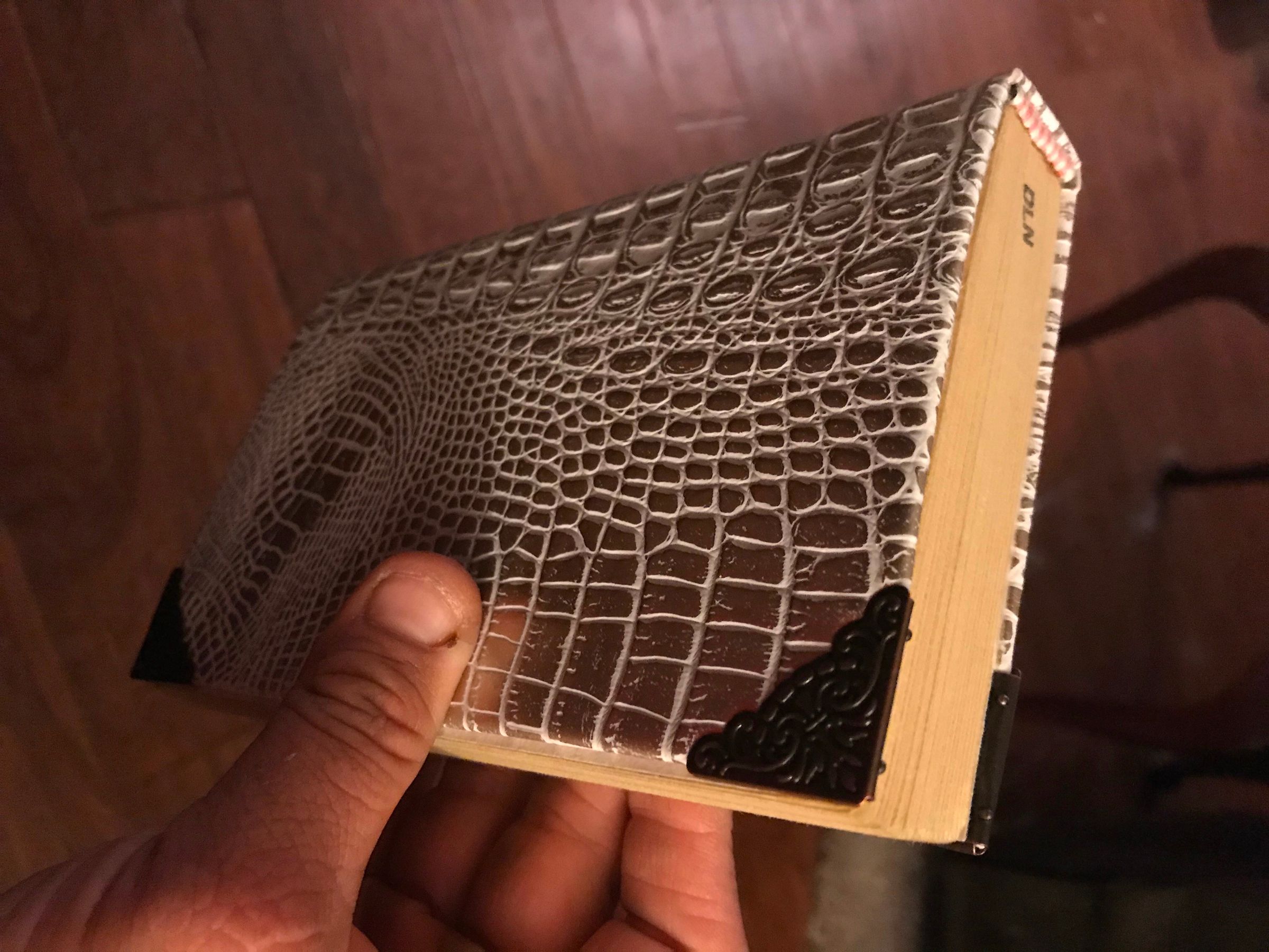 How to Leather Bind a Paperback : 14 Steps (with Pictures) - Instructables