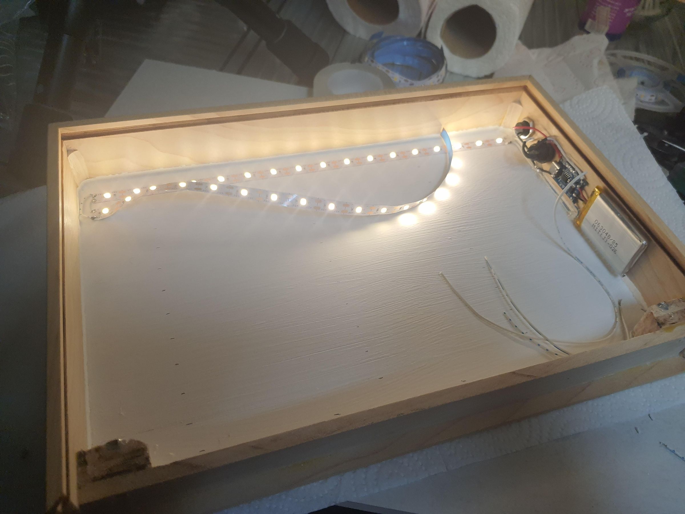 Lightbox With Wooden Frame : 14 Steps (with Pictures) - Instructables