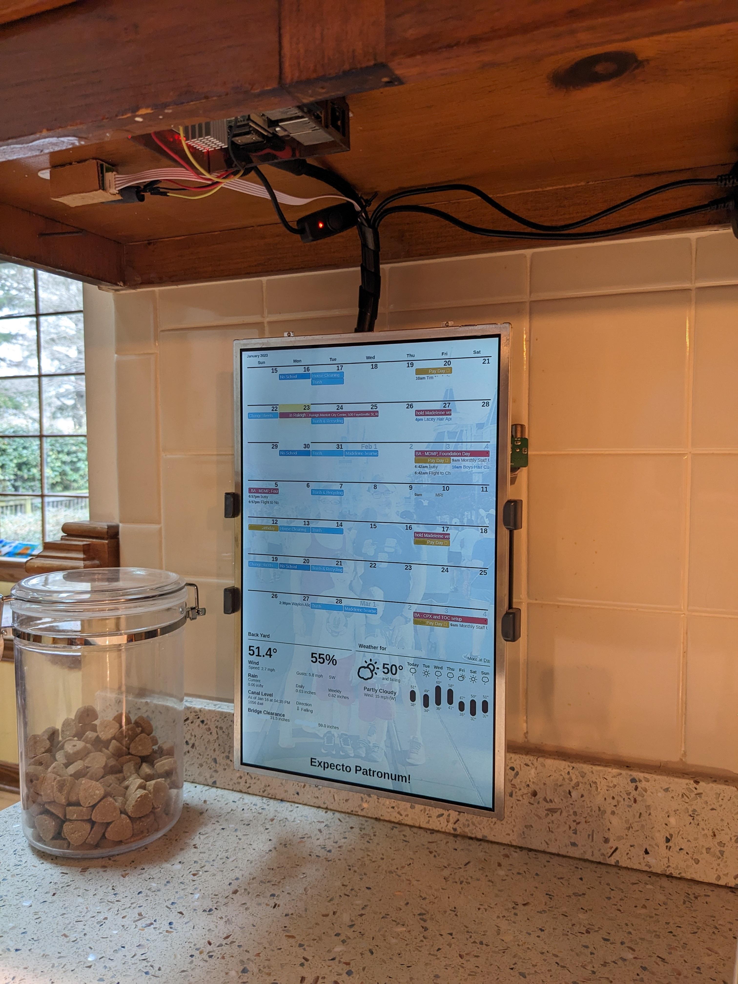 Digital Wall Calendar and Home Information Center : 24 Steps (with ...