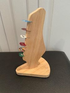 GUITAR HEADSTOCK PICK HOLDER : 3 Steps - Instructables