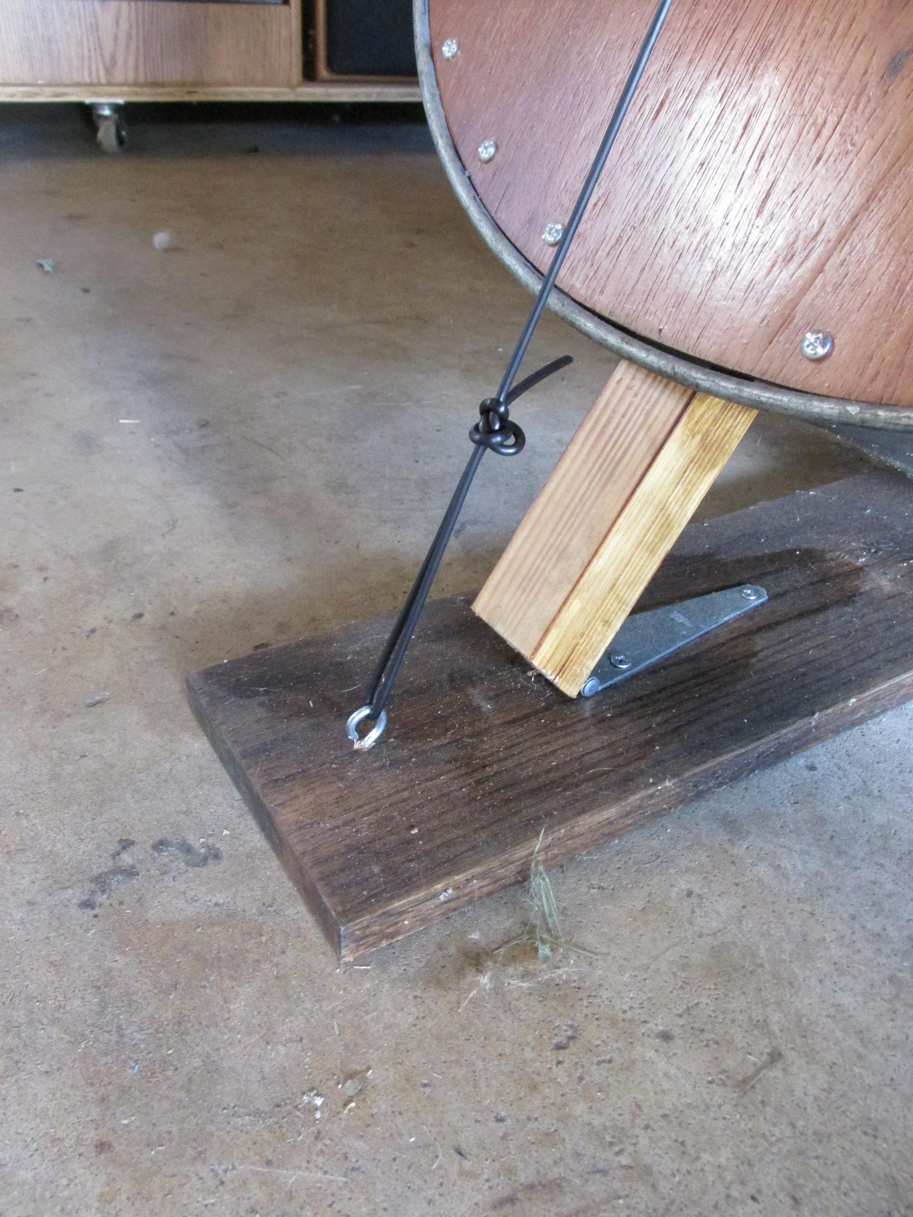 Single String Double Gutbucket : 8 Steps (with Pictures) - Instructables