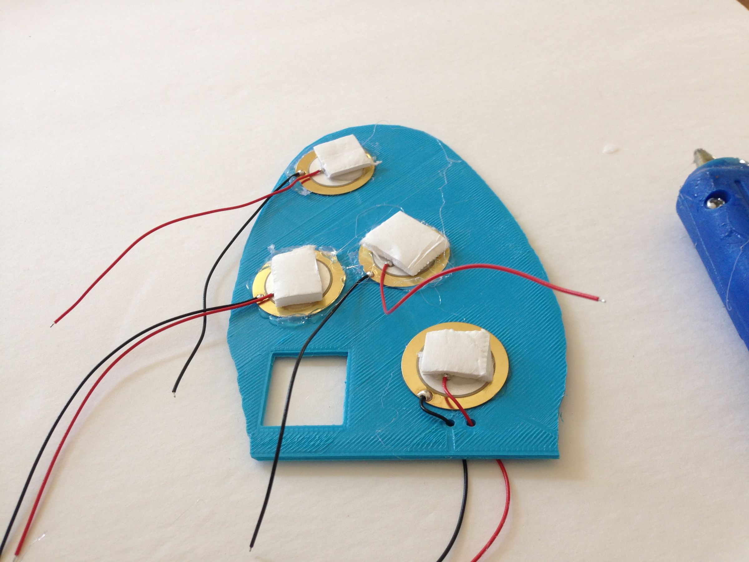 Piezoelectric Shoes: Charge Your Mobile Device by Walking! : 9 Steps ...