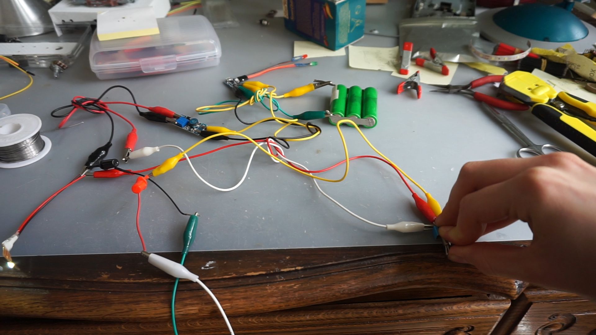 $5 Small Battery Powered LED Panel : 37 Steps (with Pictures ...