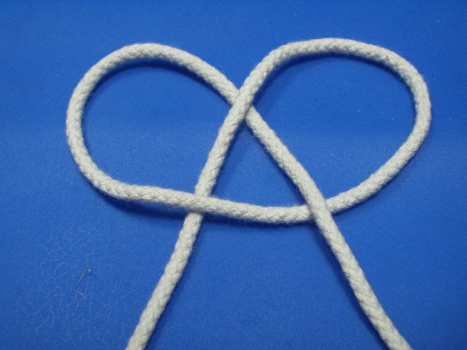 Double Friendship Knot : 6 Steps - Instructables