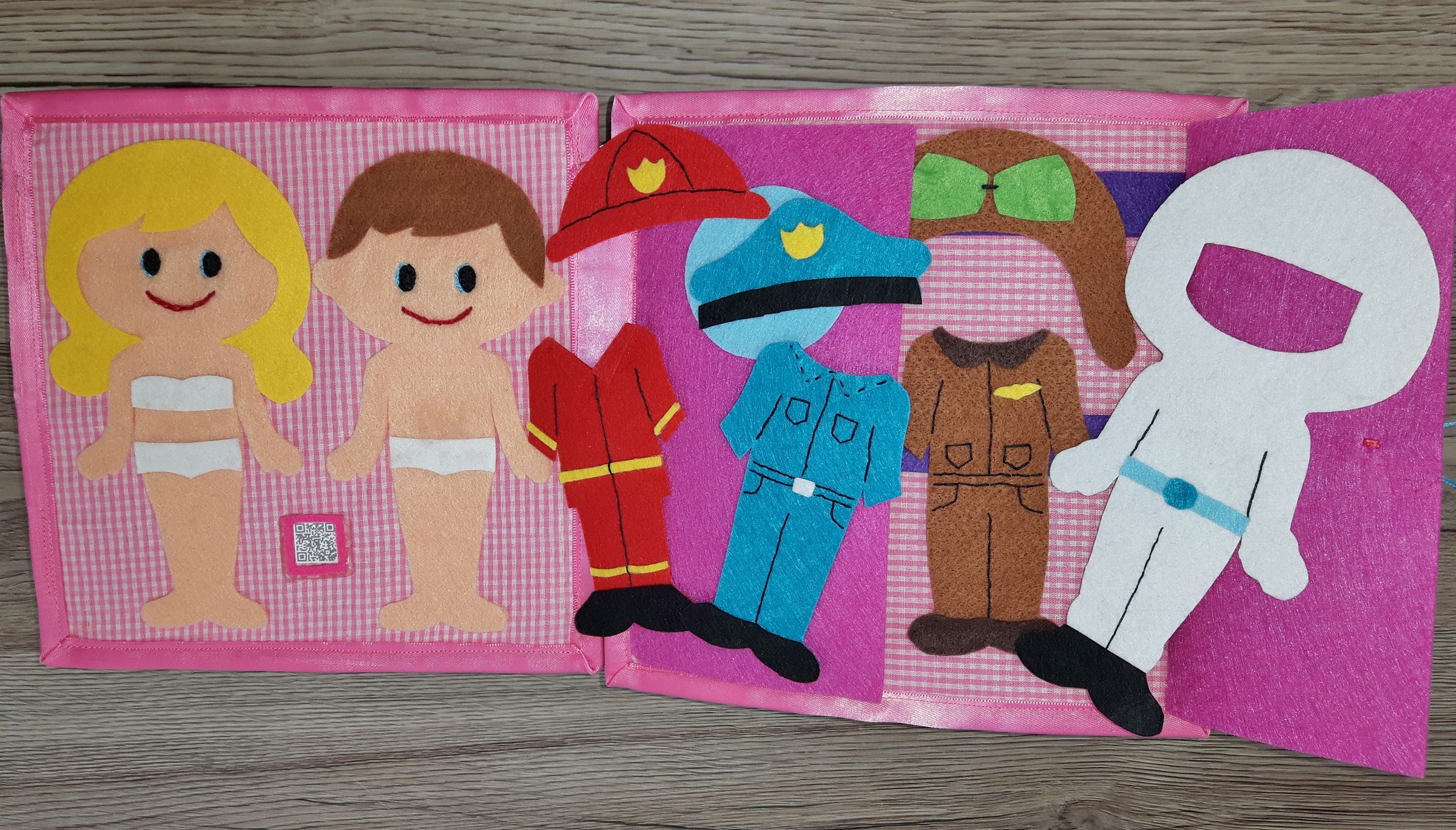 Busy Books With QR Codes : 26 Steps (with Pictures) - Instructables