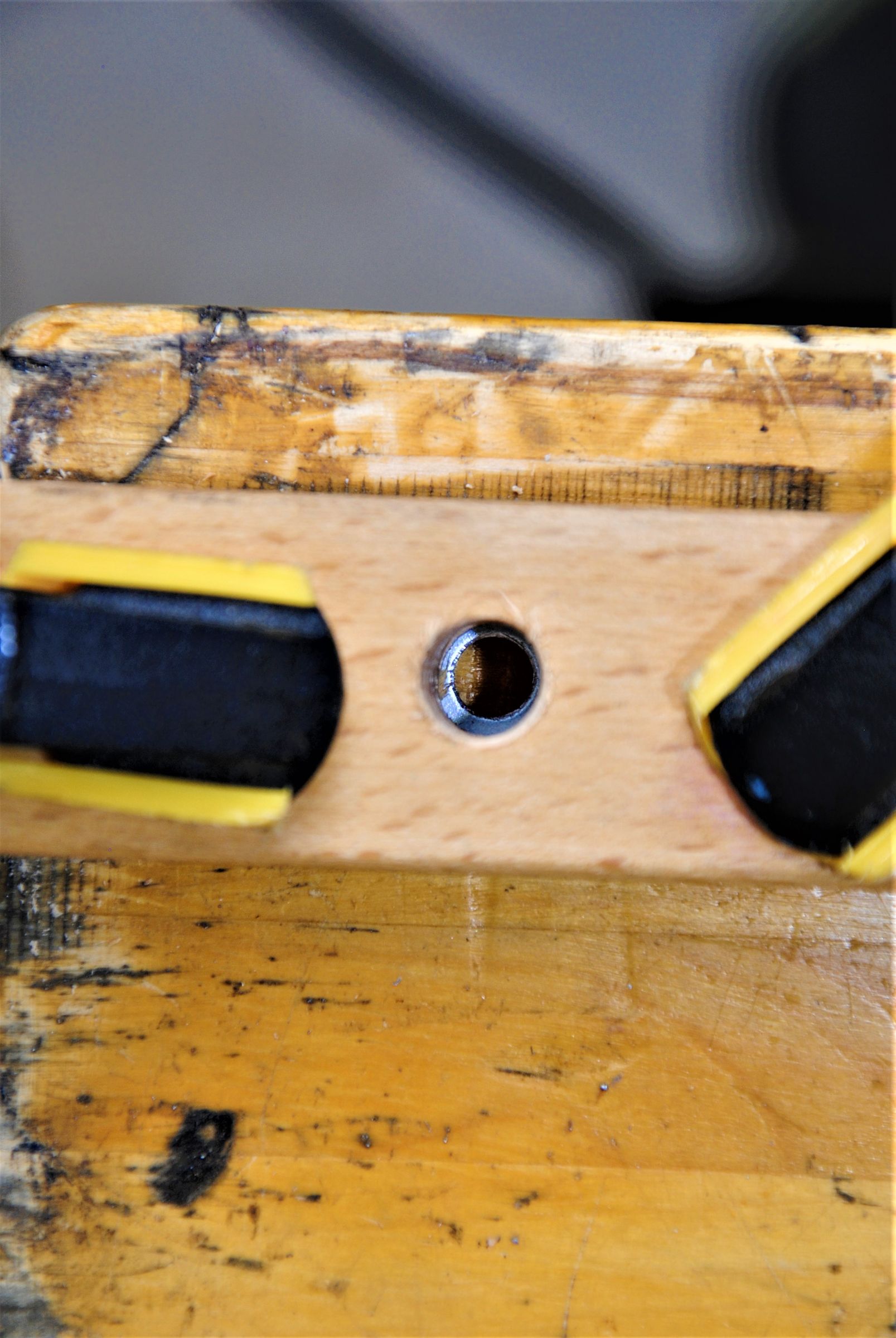 How to Enlarge a Washer (No Drill Press Needed!) : 5 Steps (with ...