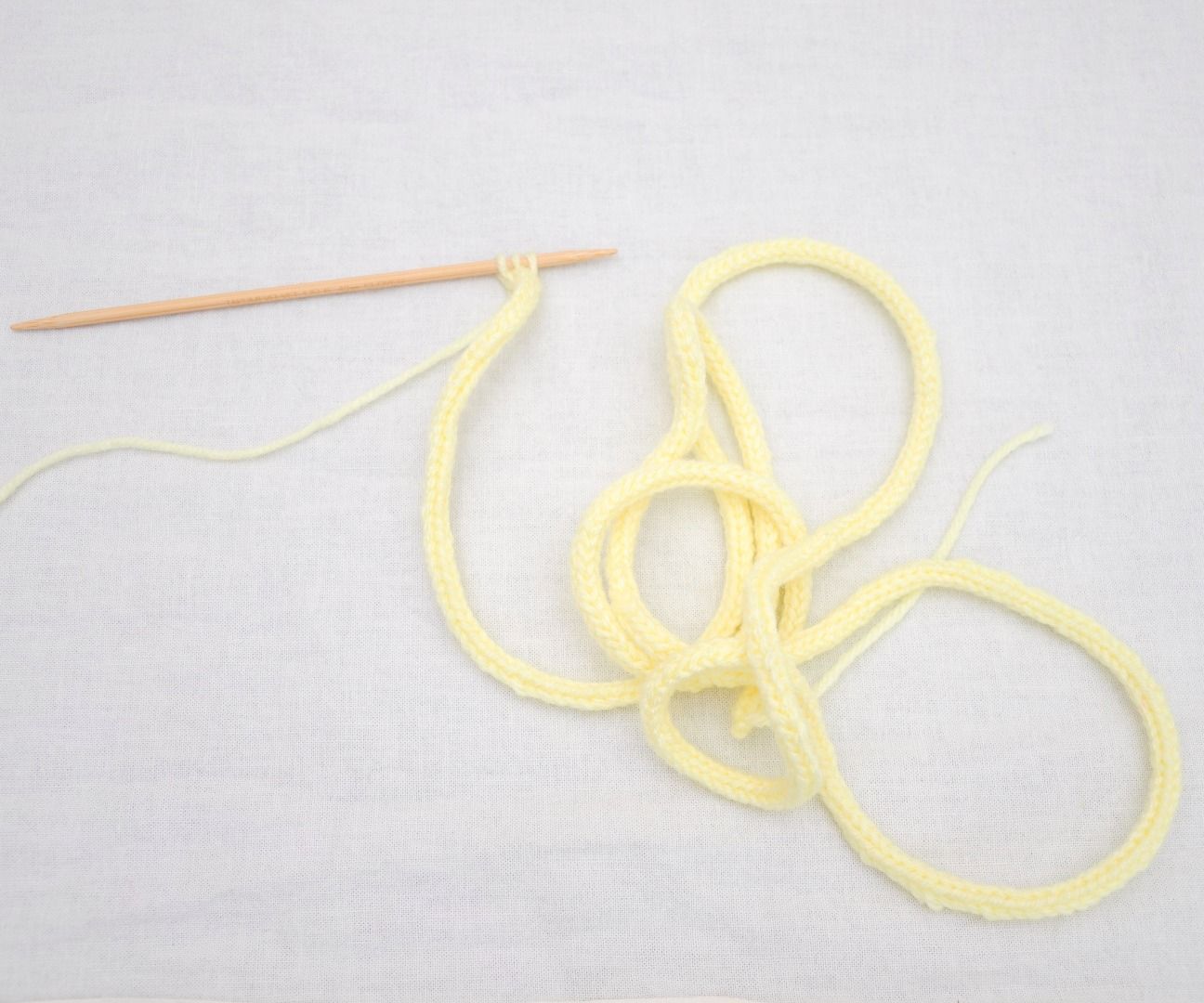 Spaghetti and Meatball Knit Scarf : 9 Steps (with Pictures) - Instructables