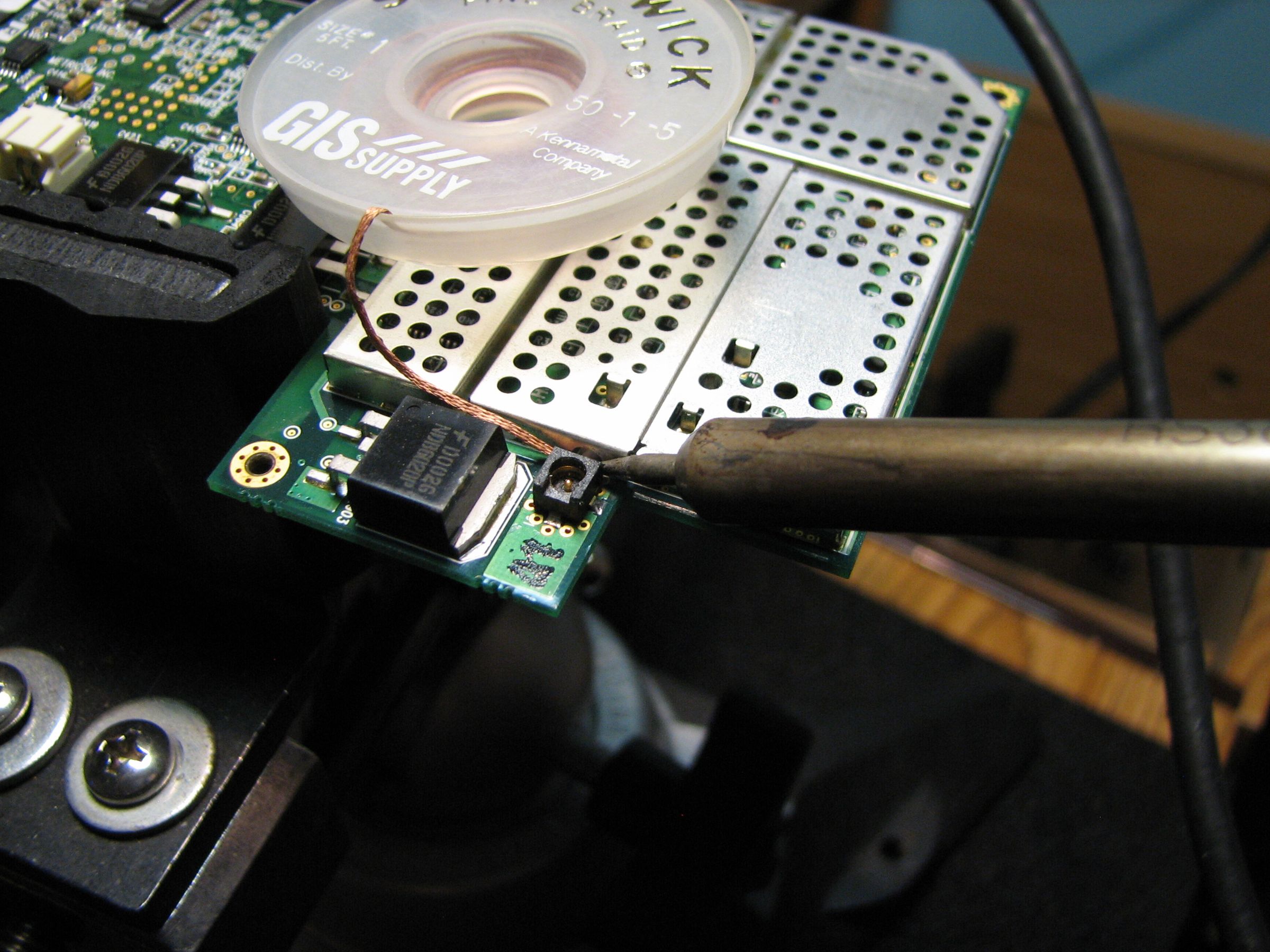 Mod a Ricochet Radio Modem to Take an External Antenna : 8 Steps ...