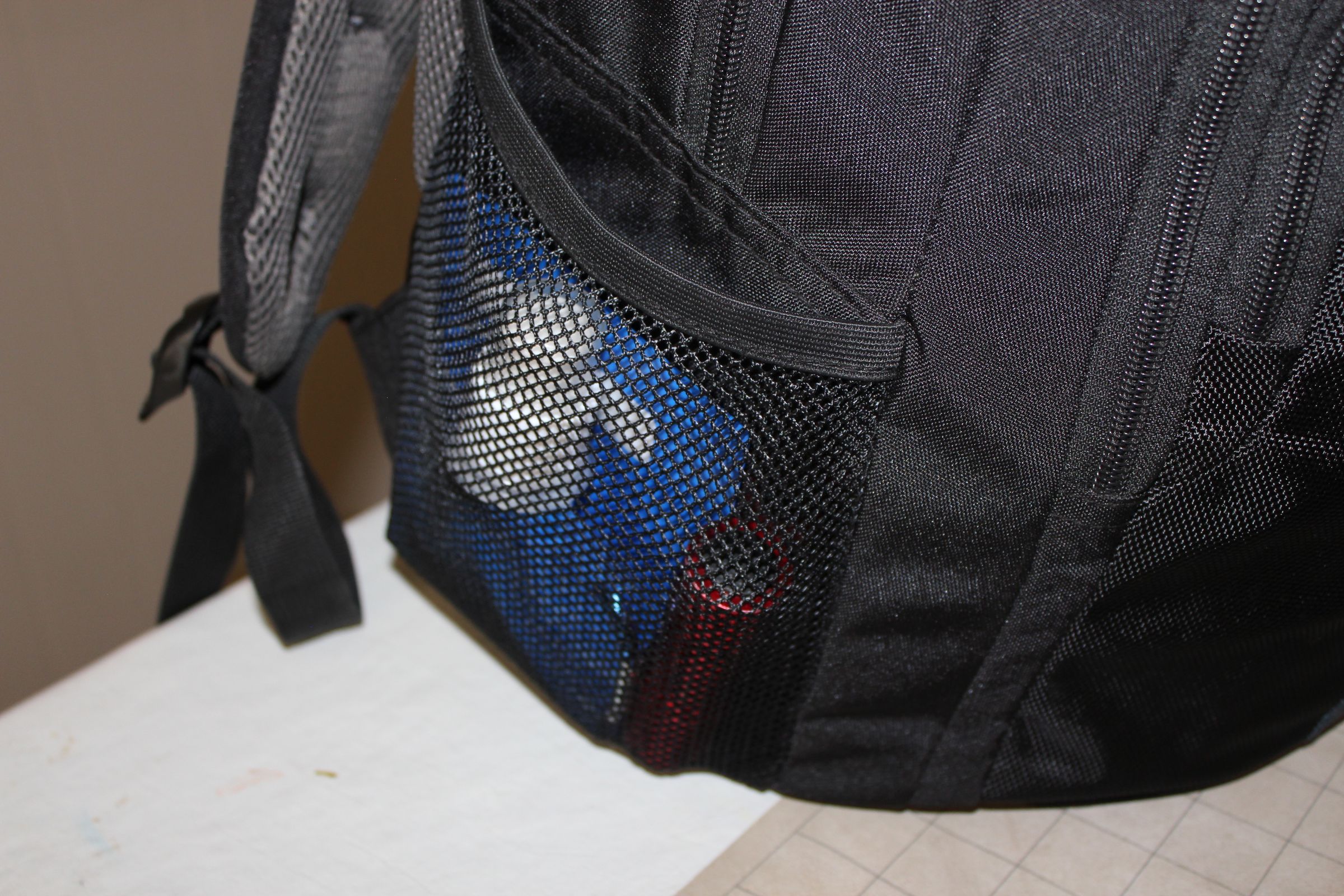 Laptop Backpack Becomes My "Possible Bag" : 6 Steps - Instructables