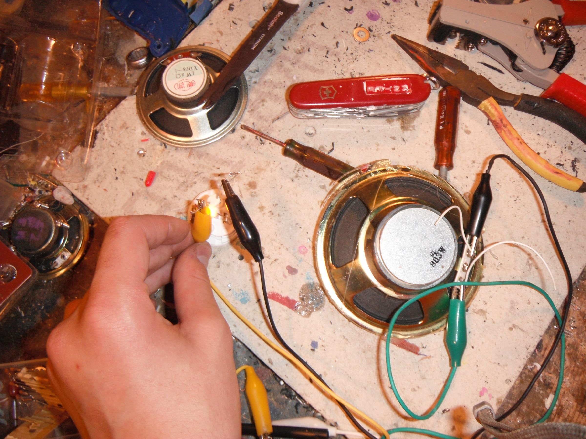 Electronic Candle Noisemaker : 6 Steps - Instructables