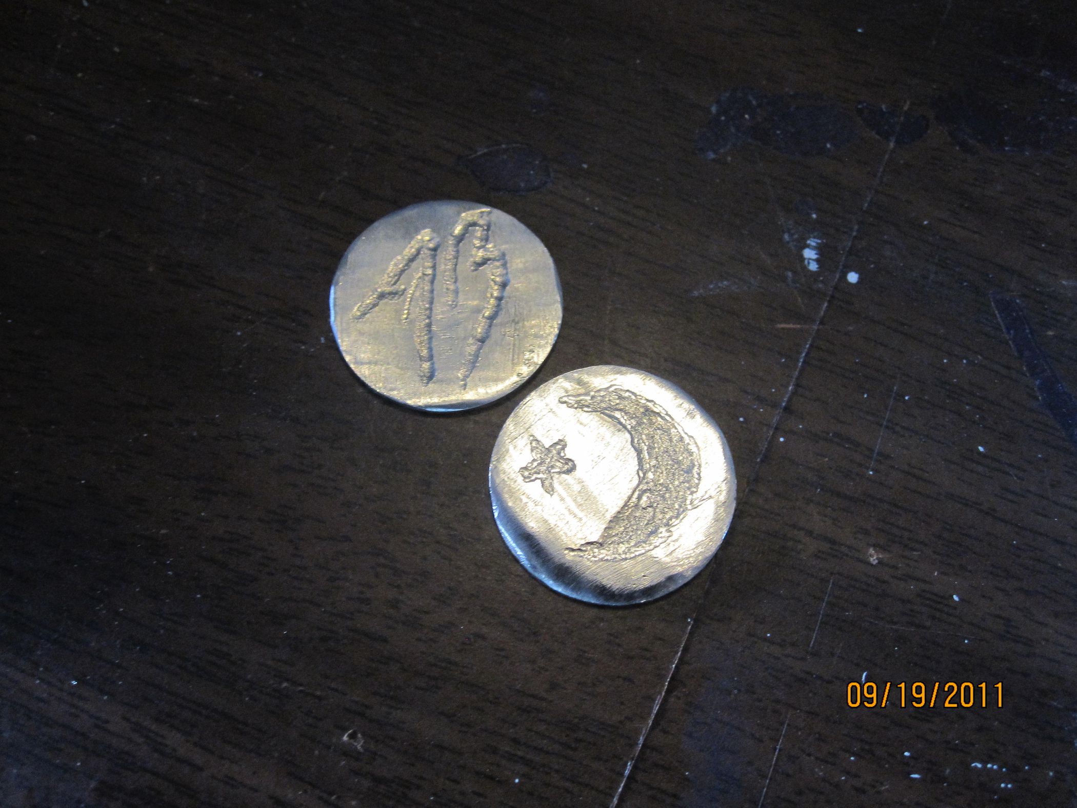 Custom Coin : 8 Steps - Instructables