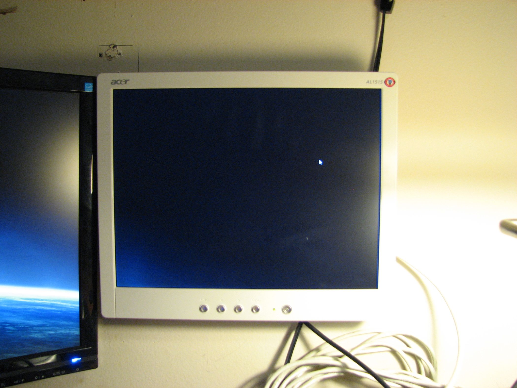 Hanging a Monitor on a Wall Revisited : 6 Steps - Instructables