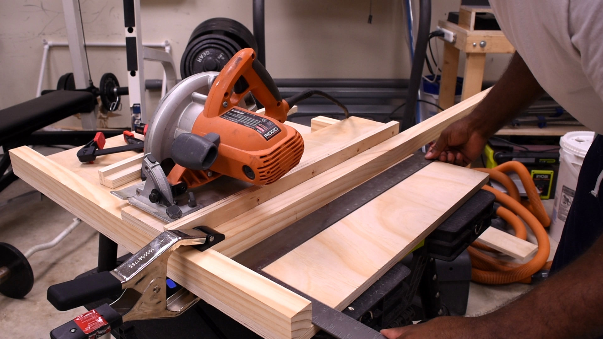 MAX CUT 2 Circular Saw Crosscut & Miter Jig : 11 Steps (with Pictures ...