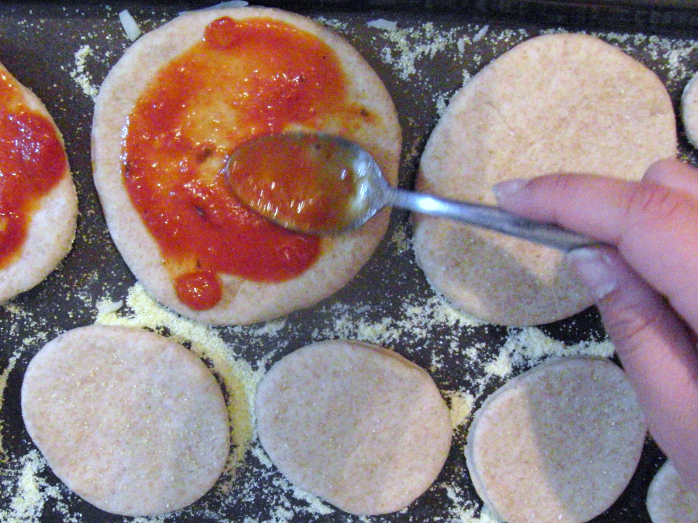 Mini Pac-Man Pizza Bites : 7 Steps (with Pictures) - Instructables