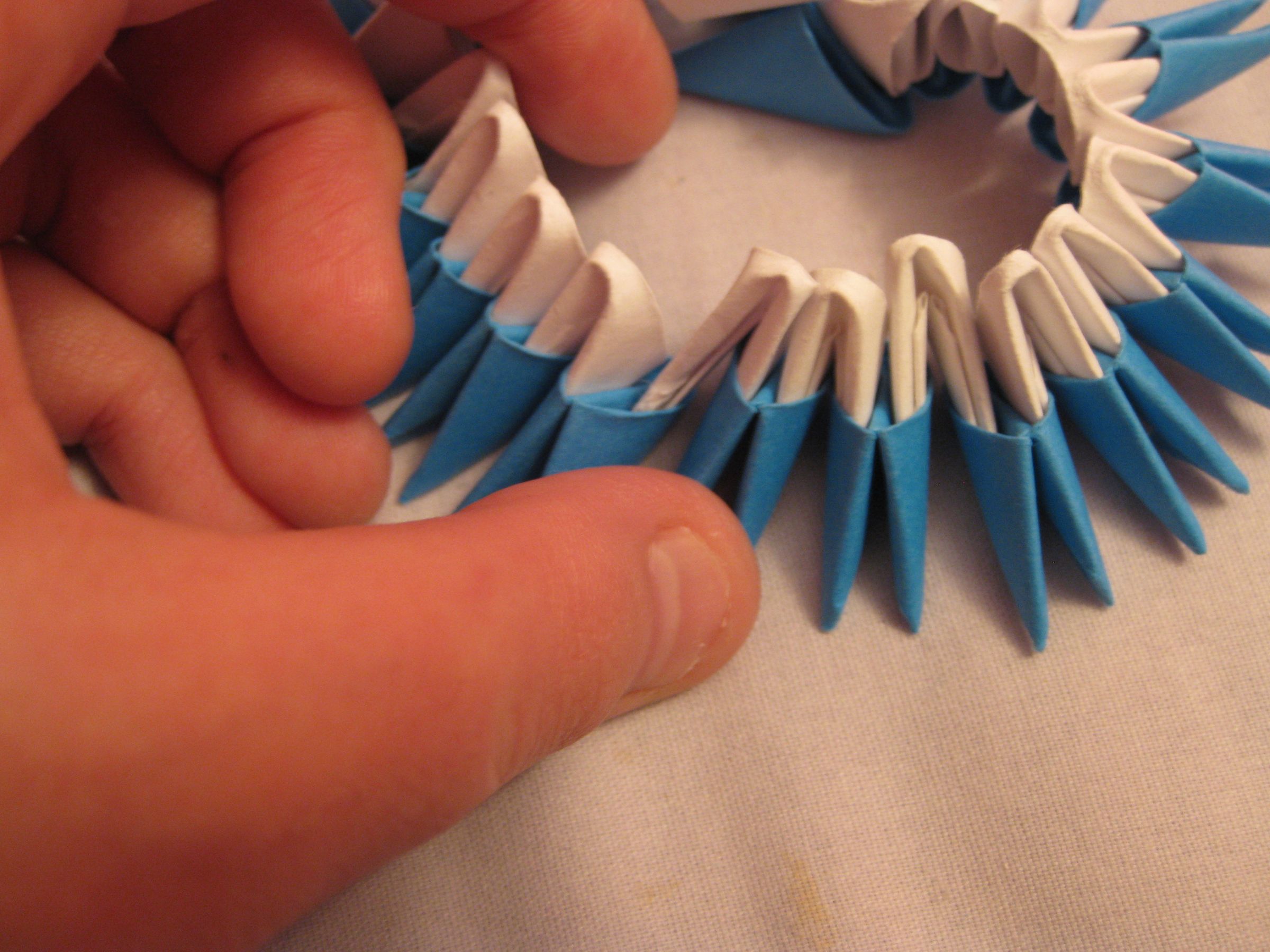 Modular Origami Swan : 11 Steps (with Pictures) - Instructables