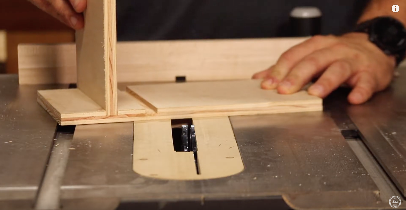 How to Install and Use a Dado Stack : 7 Steps (with Pictures) - Instructables