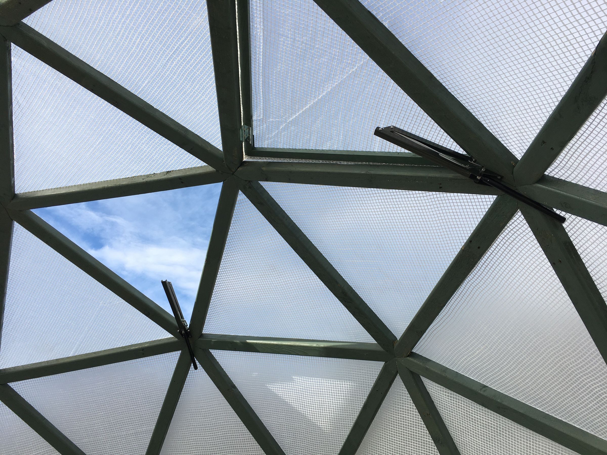 SELF-SUFFICIENT DOME : 19 Steps (with Pictures) - Instructables