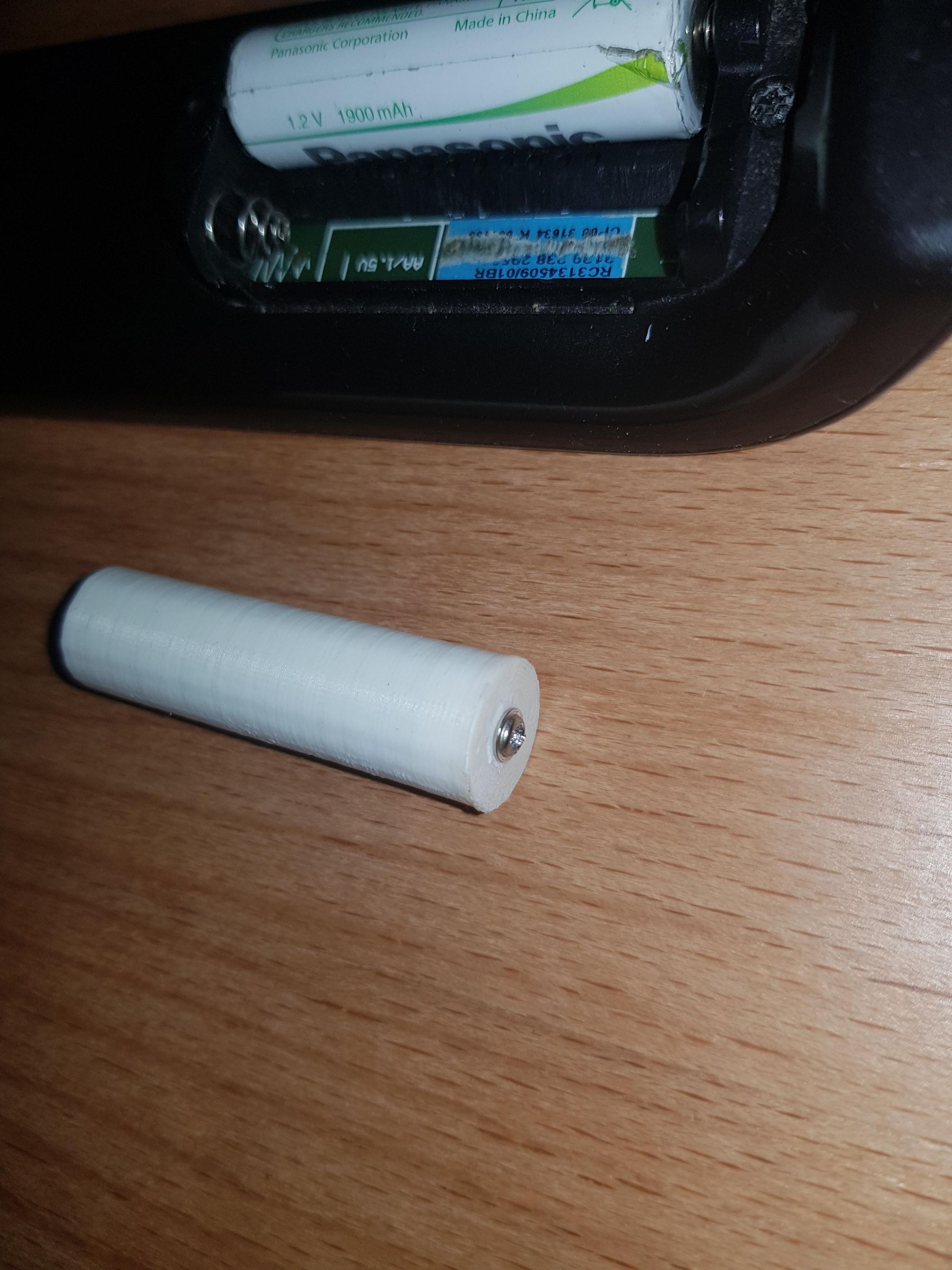 Transformer These AAA Battery Into AA : 3 Steps - Instructables