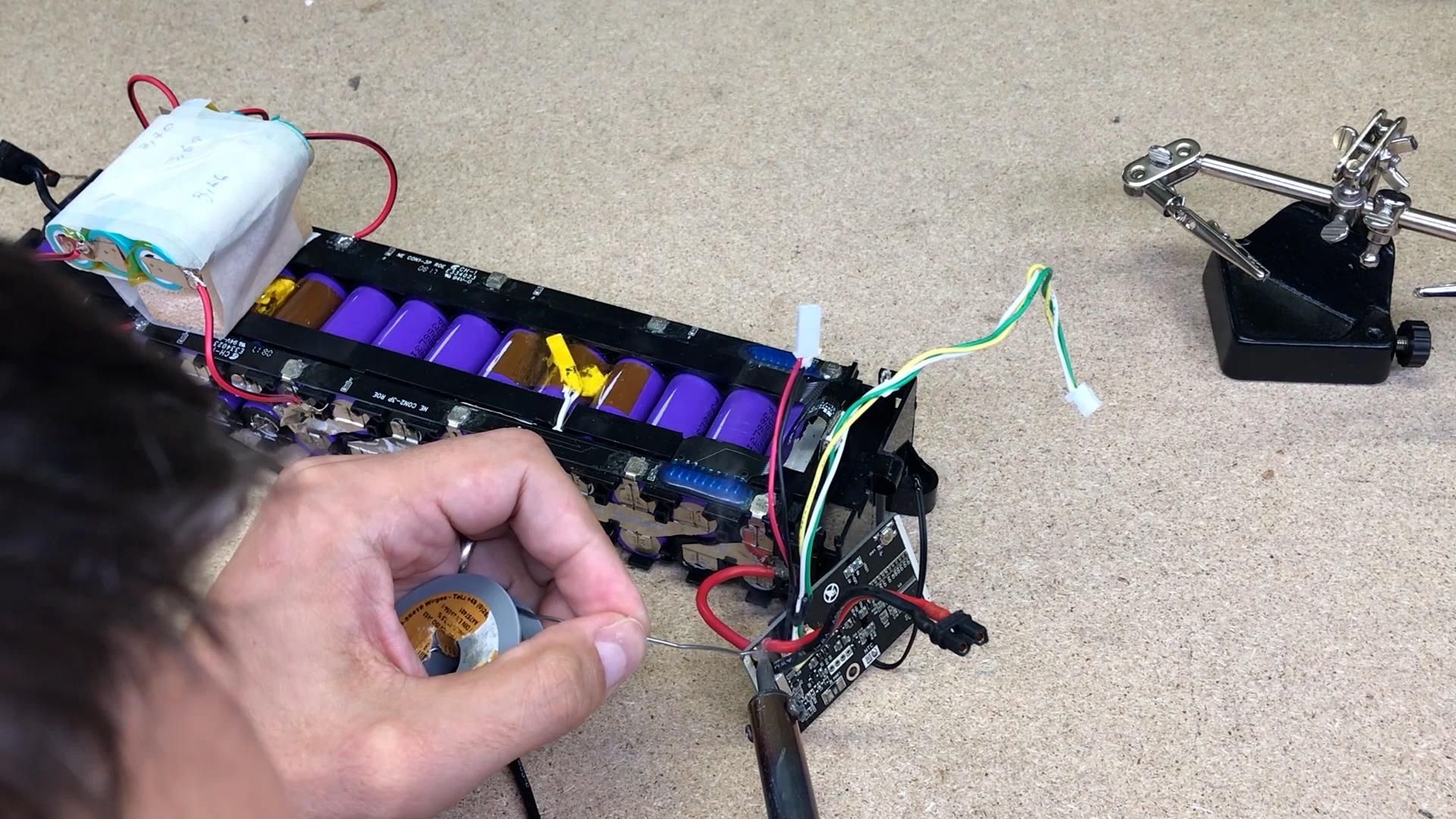 Xiaomi M365 Electric Scooter Battery Repair : 12 Steps - Instructables