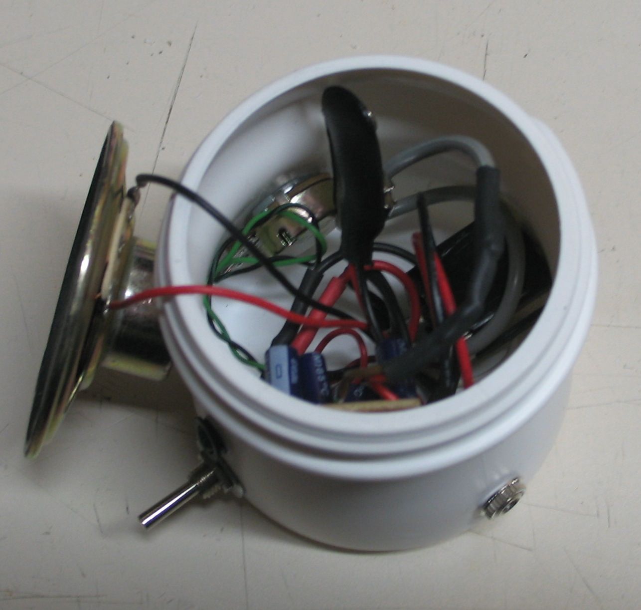 Make a Sweet Portable Guitar Amp : 6 Steps (with Pictures) - Instructables