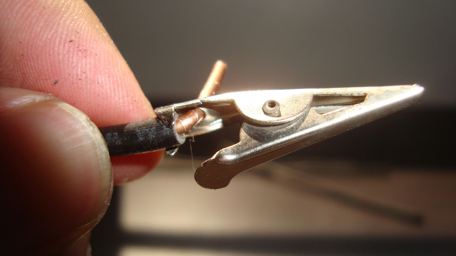 Yet Another Third-hand Soldering Aid. [with Built-in Fume Extractor ...