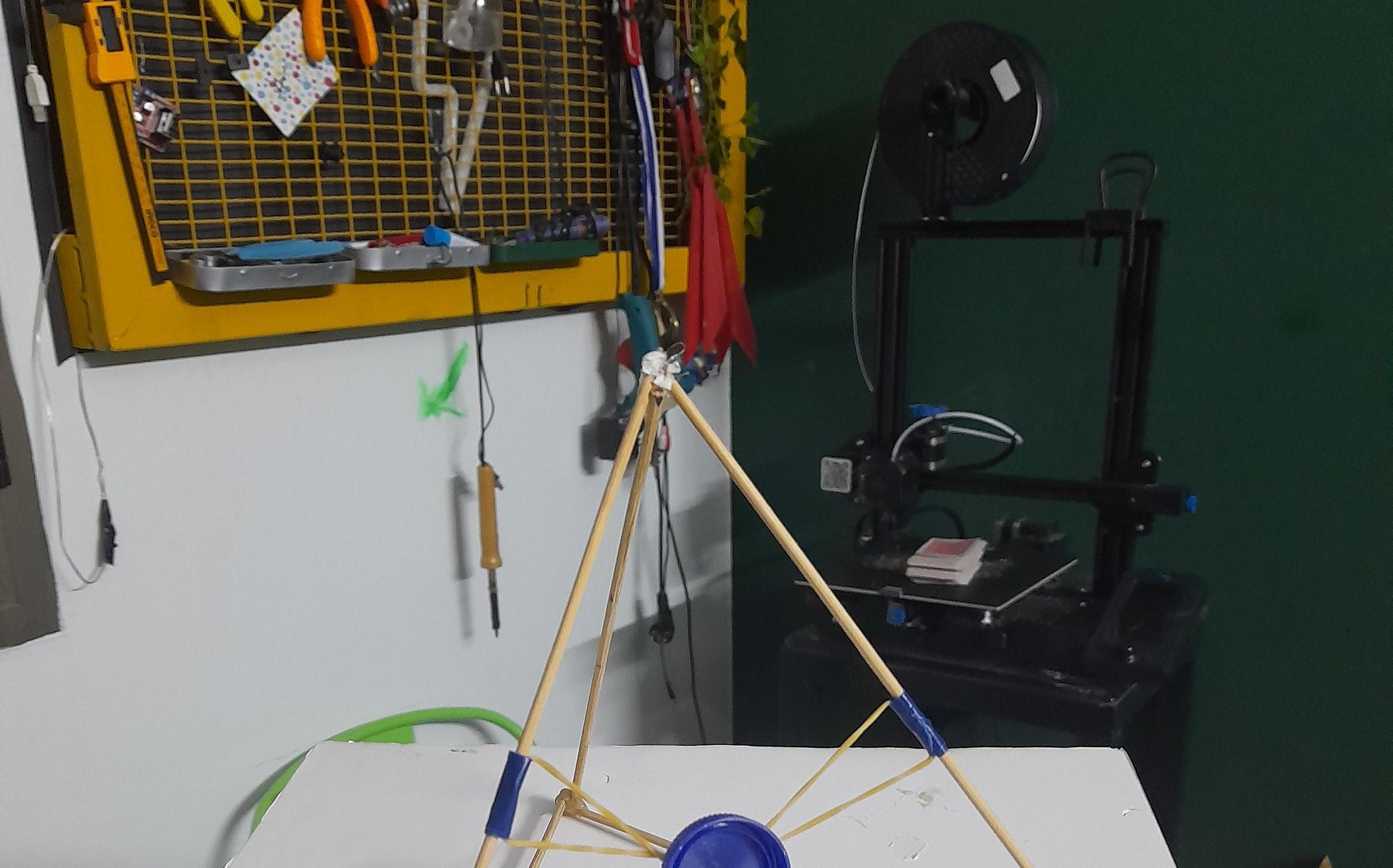 Pyramid Catapult : 8 Steps - Instructables