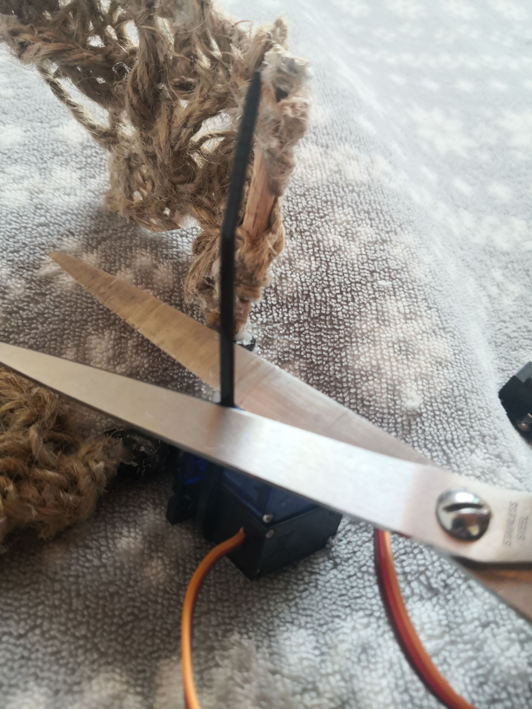 Flying Wings With 2 Servos : 4 Steps - Instructables