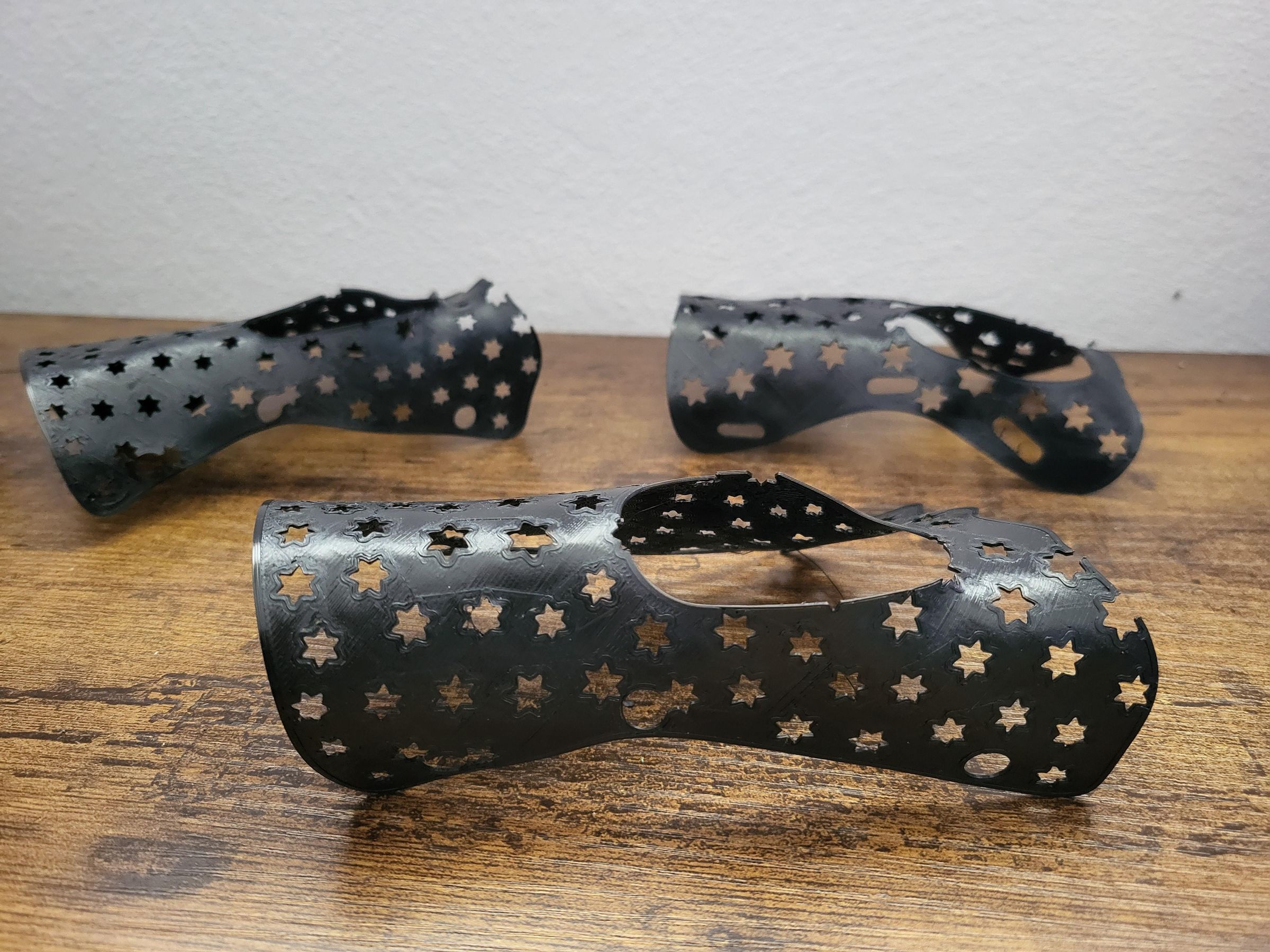 Adjustable Wrist Immobilization Brace Without 3D Scanner : 7 Steps ...