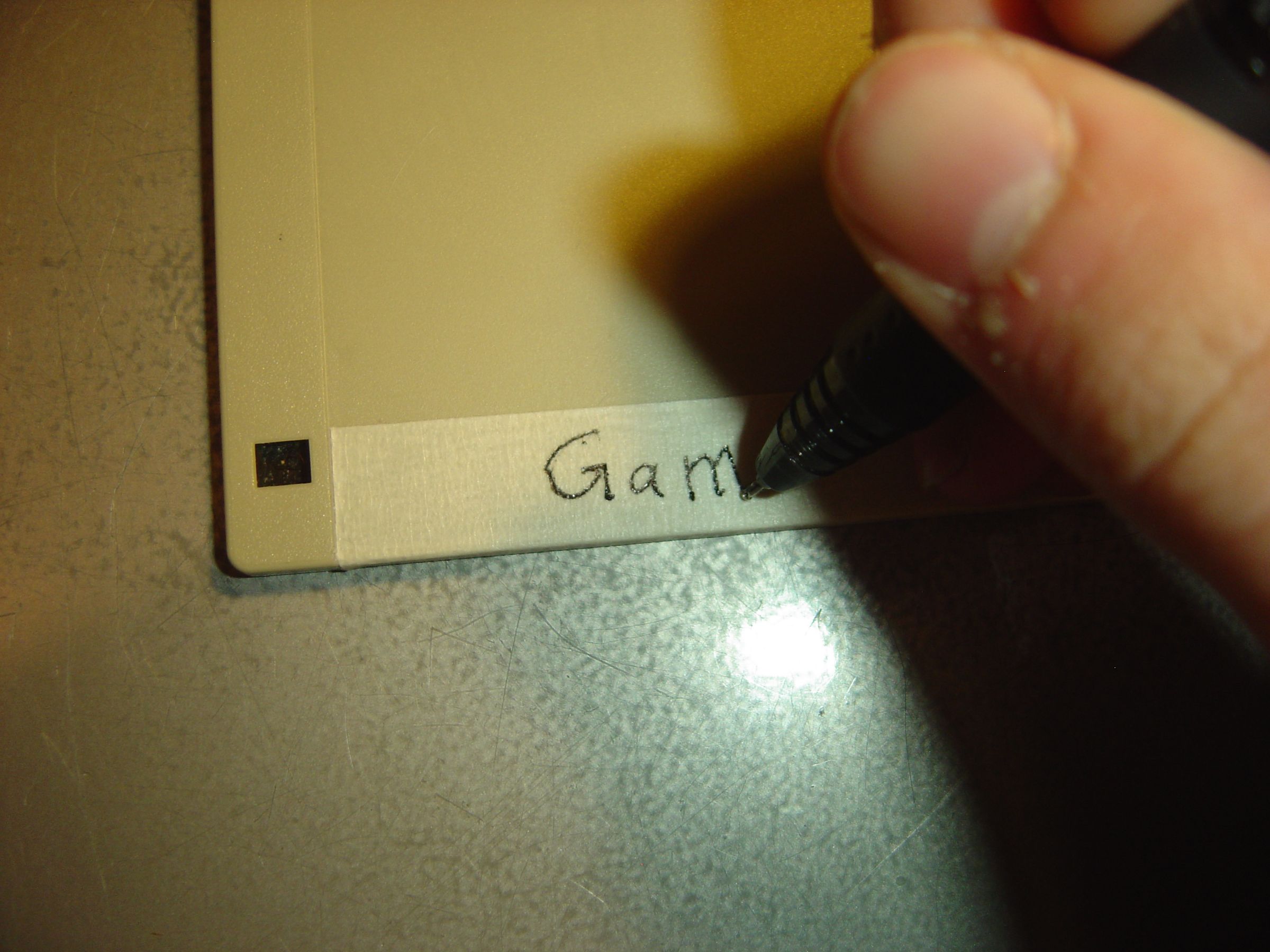 Edge-Labeling Floppy Disks : 5 Steps - Instructables